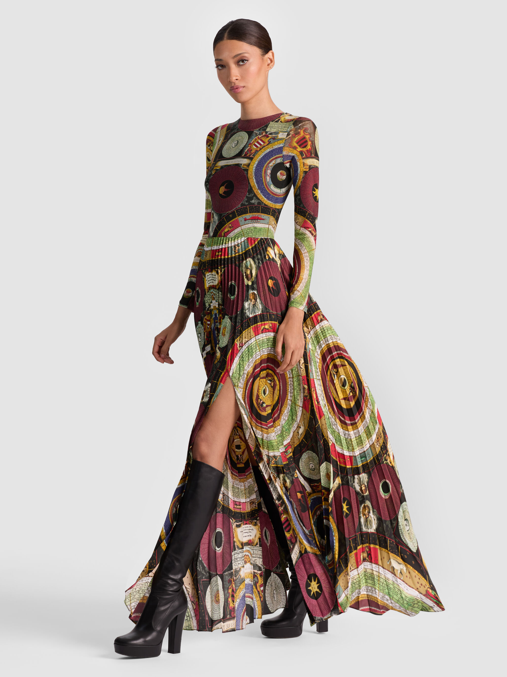 Ivey Maxi Dress In Hands Of Time | Alice + Olivia