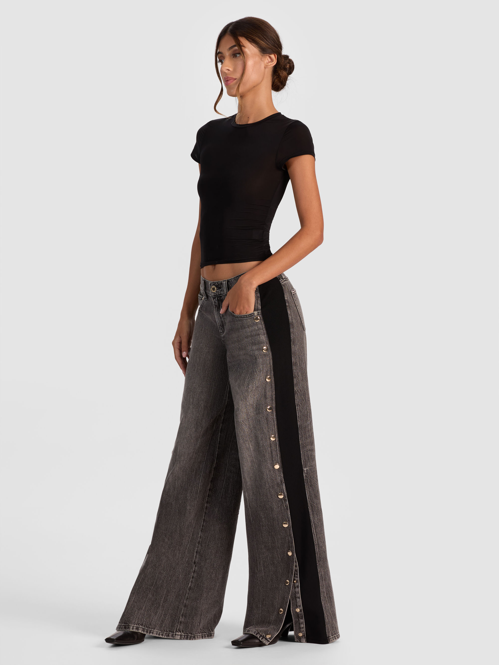 AMAZING SNAP JEAN in GEORGIA VINTAGE BLACK | ALICE + OLIVIA