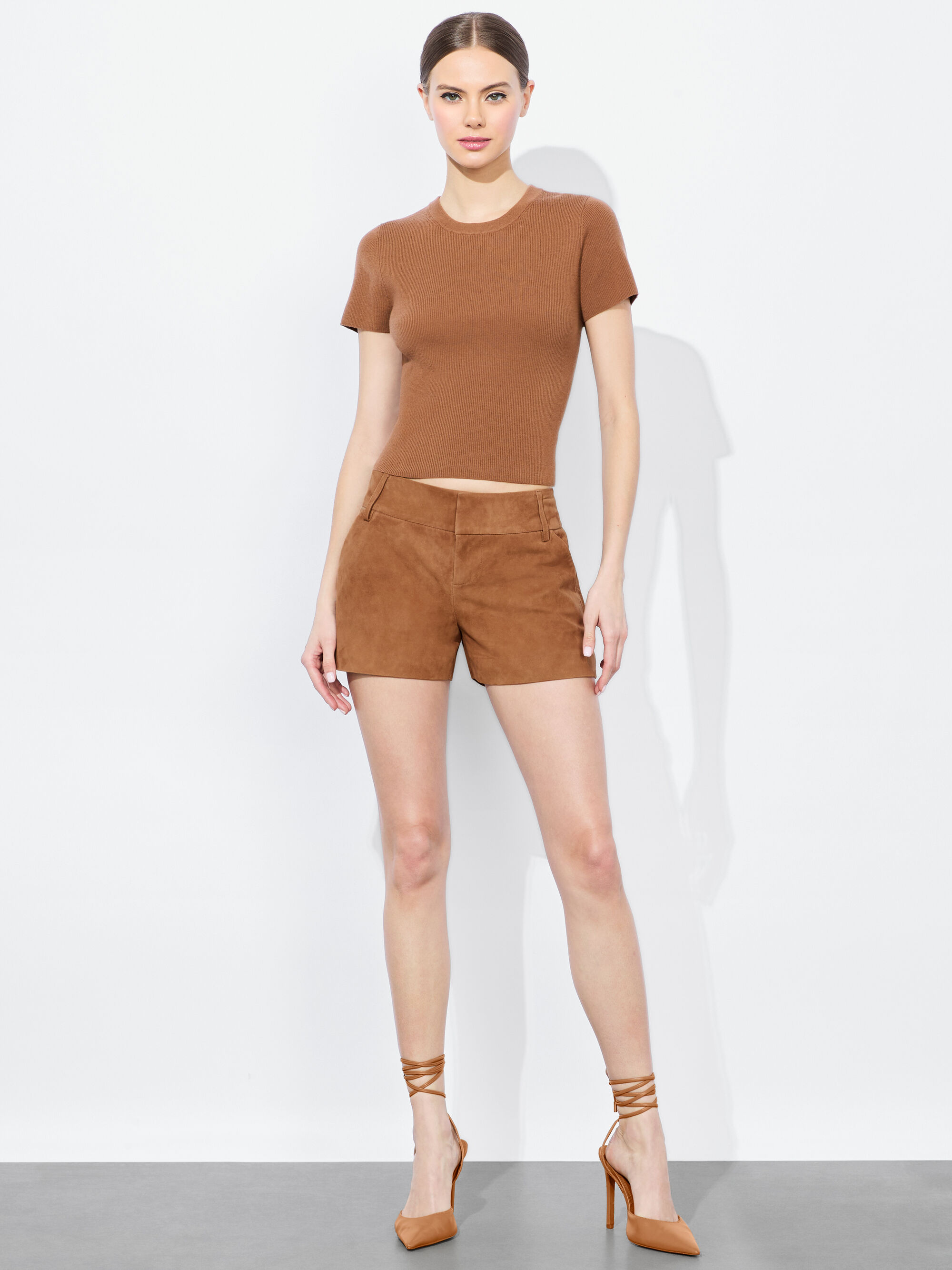 CIARA PULLOVER in CAMEL | ALICE + OLIVIA