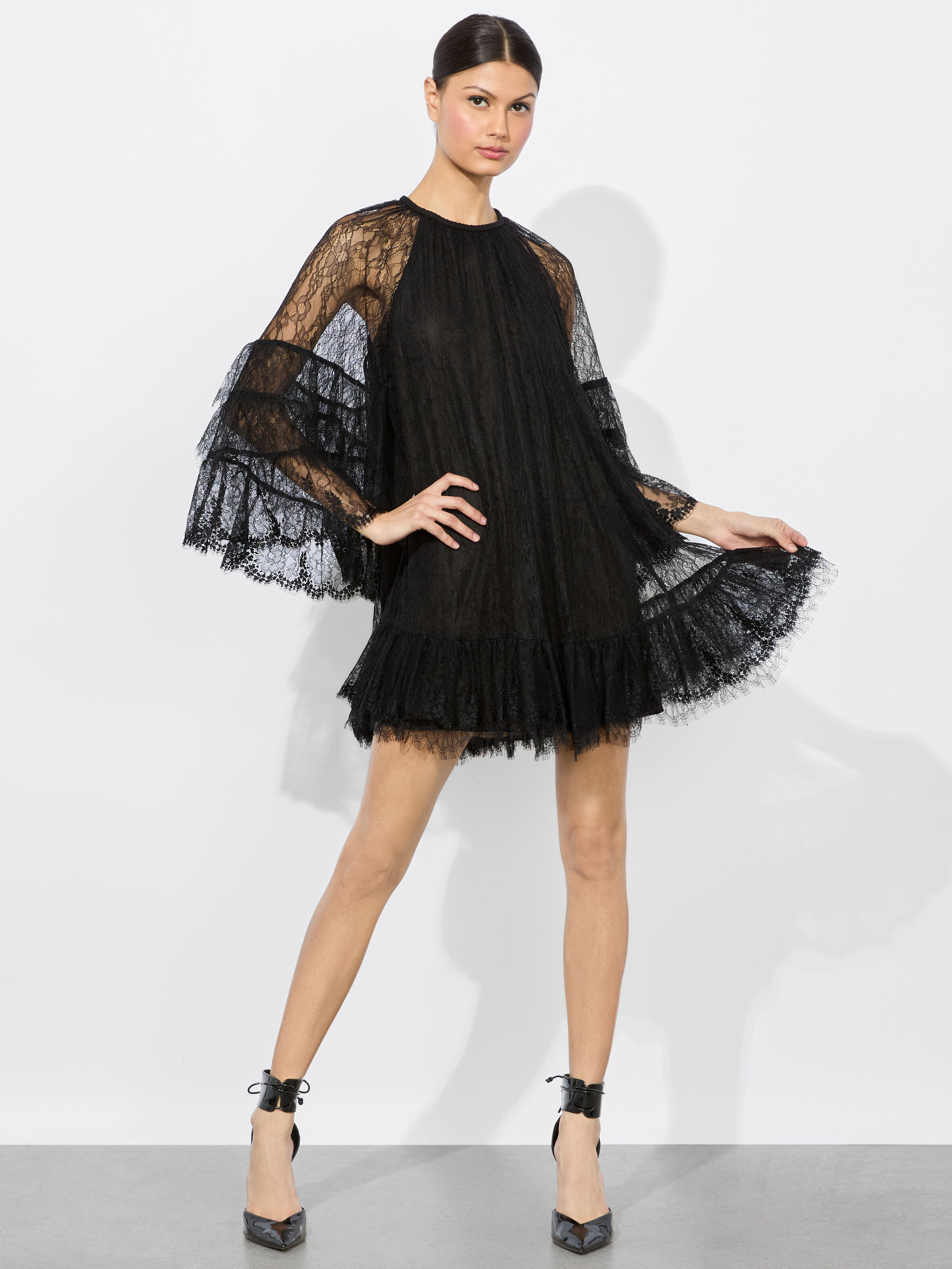 Dru Crew Neck Mini Dress In Silver/gold | Alice + Olivia Dru Crew Neck Mini Dress In Silver/gold | Alice + Olivia