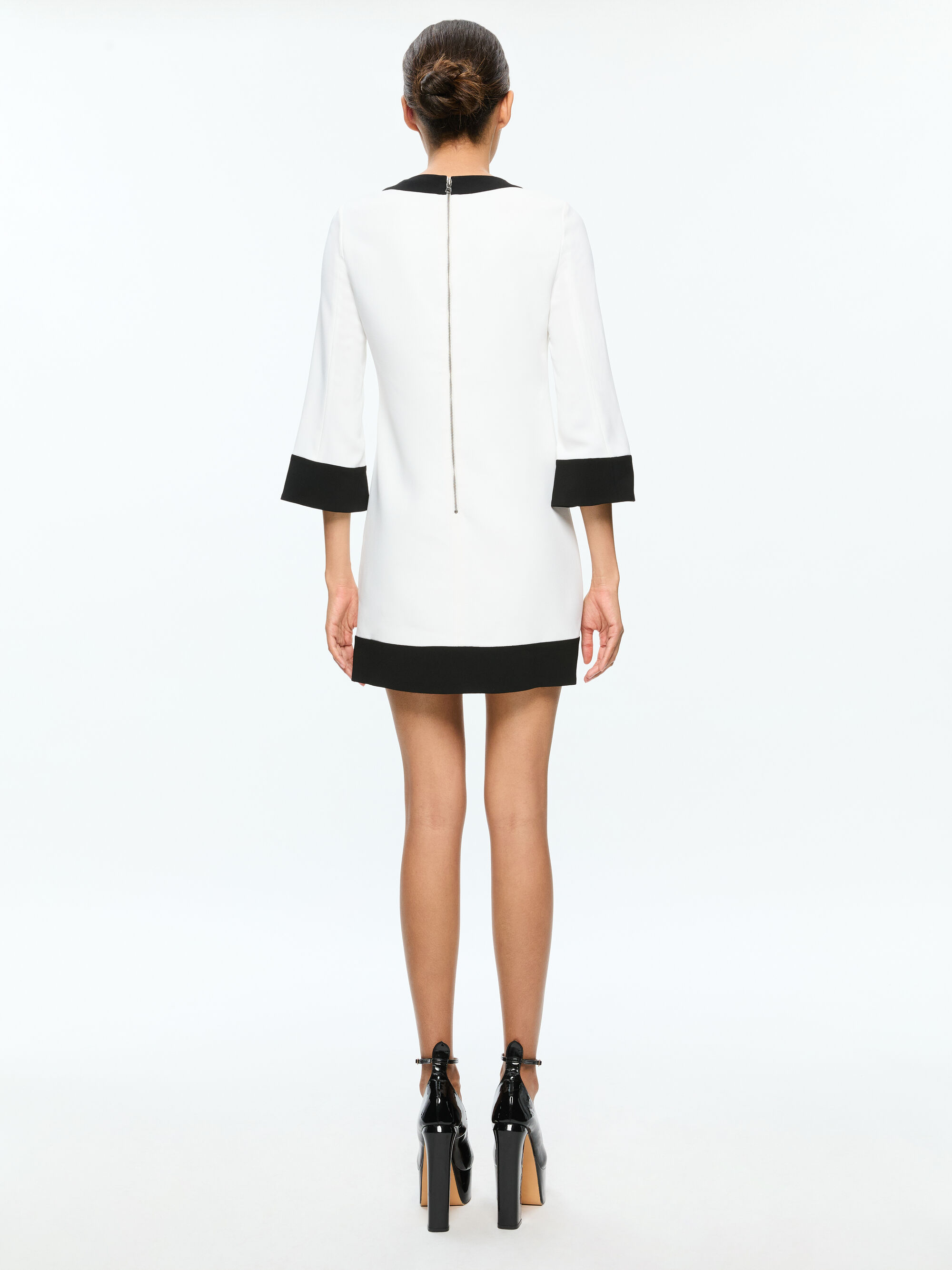 ELEONORA MINI DRESS in OFF WHITE/BLACK | ALICE + OLIVIA