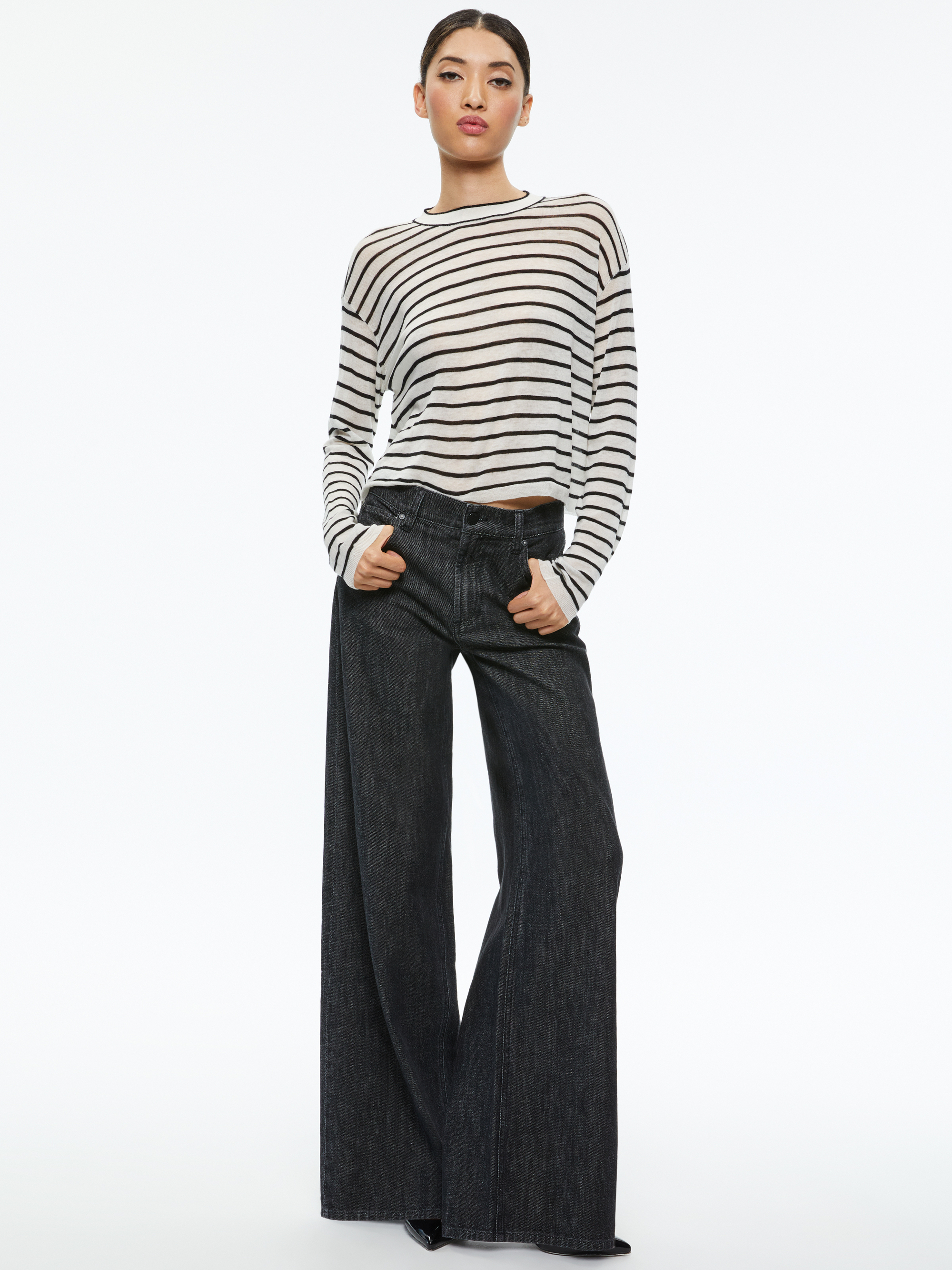 Trish Mid Rise Baggy Jean In Maya Smooth Black | Alice + Olivia