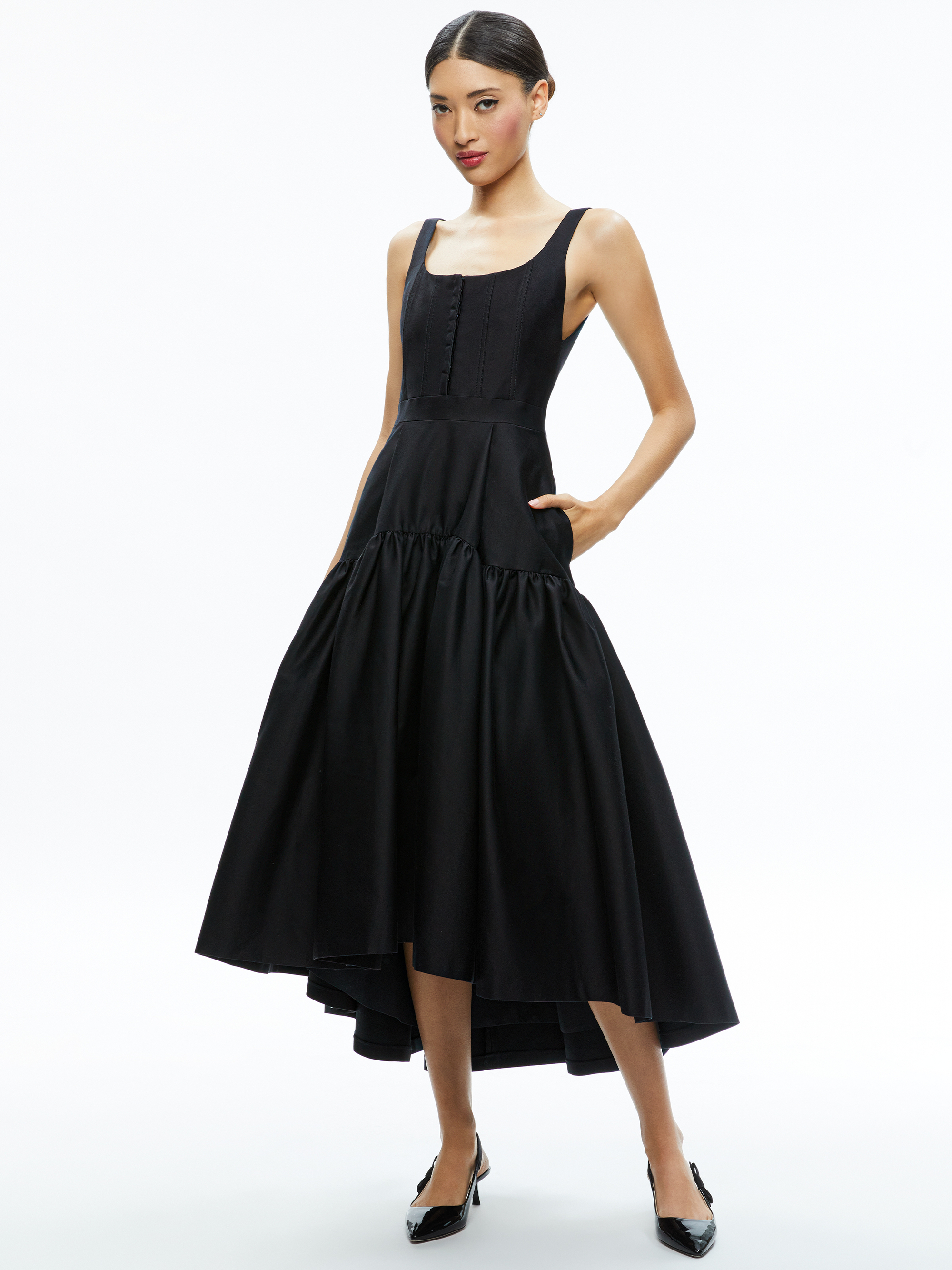 Diana Sleeveless Structured Midi Dress In Black | Alice + Olivia
