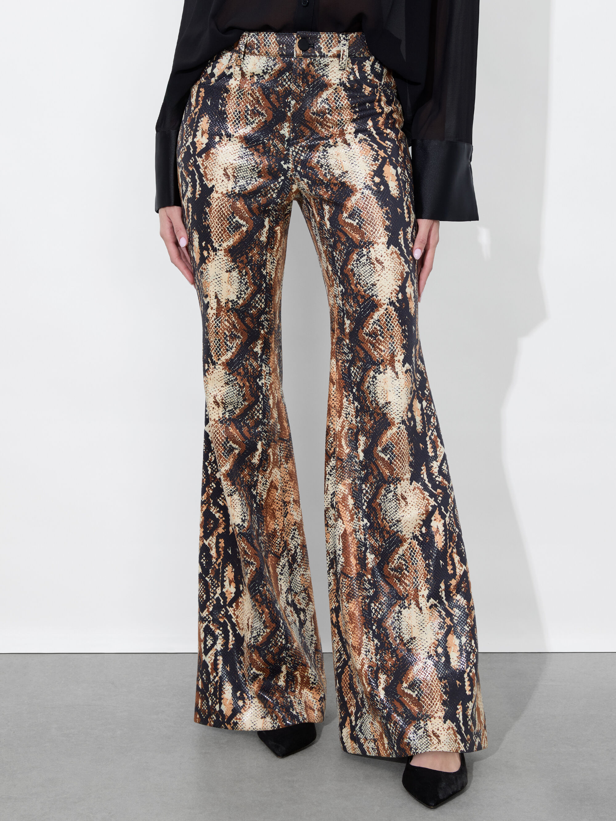 CRISTENA VEGAN SNAKE PANT in CAMEL/BLACK SNAKE | ALICE + OLIVIA