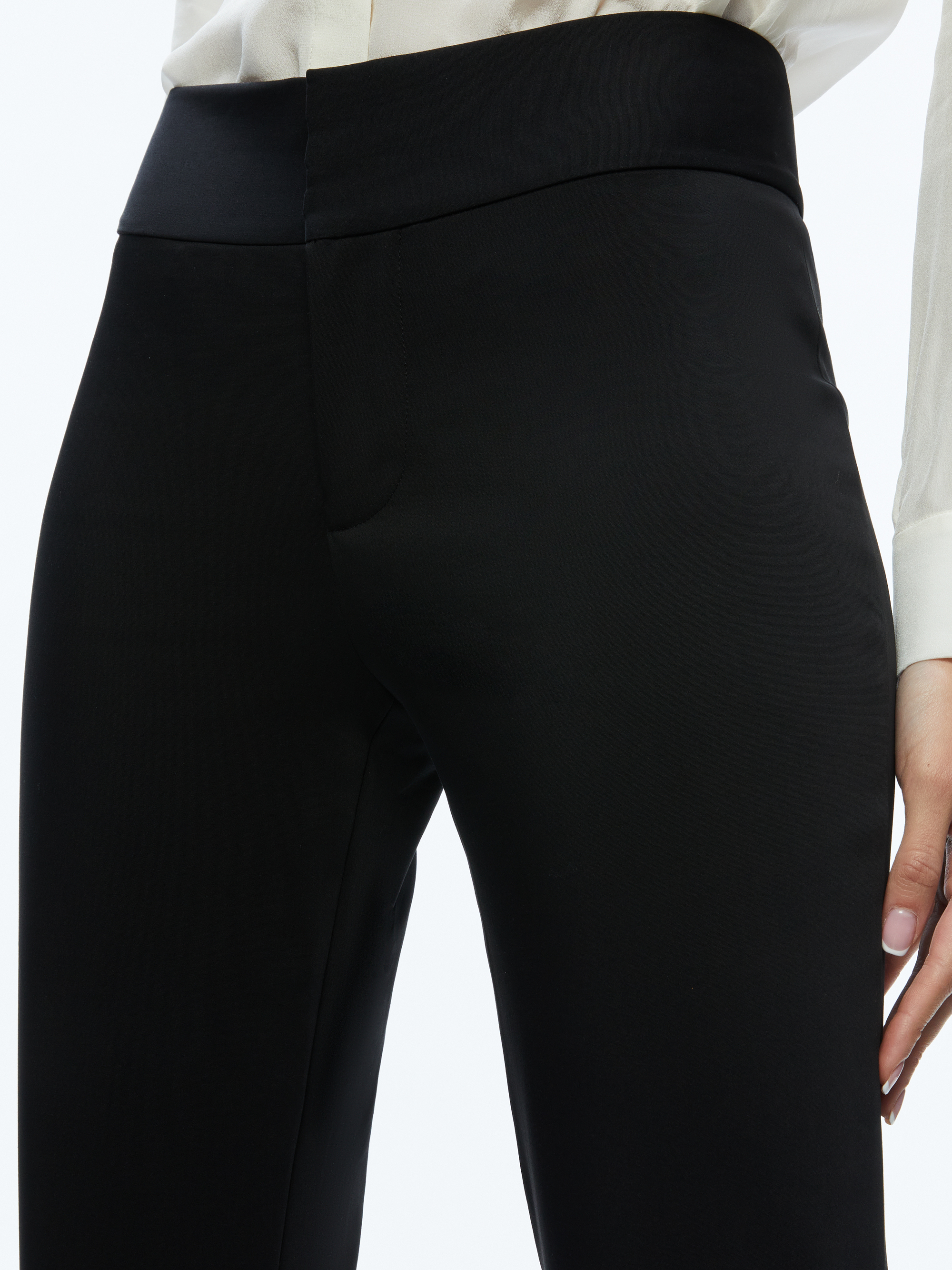 Stacey Low Rise Kick Flare Pant In Black | Alice + Olivia