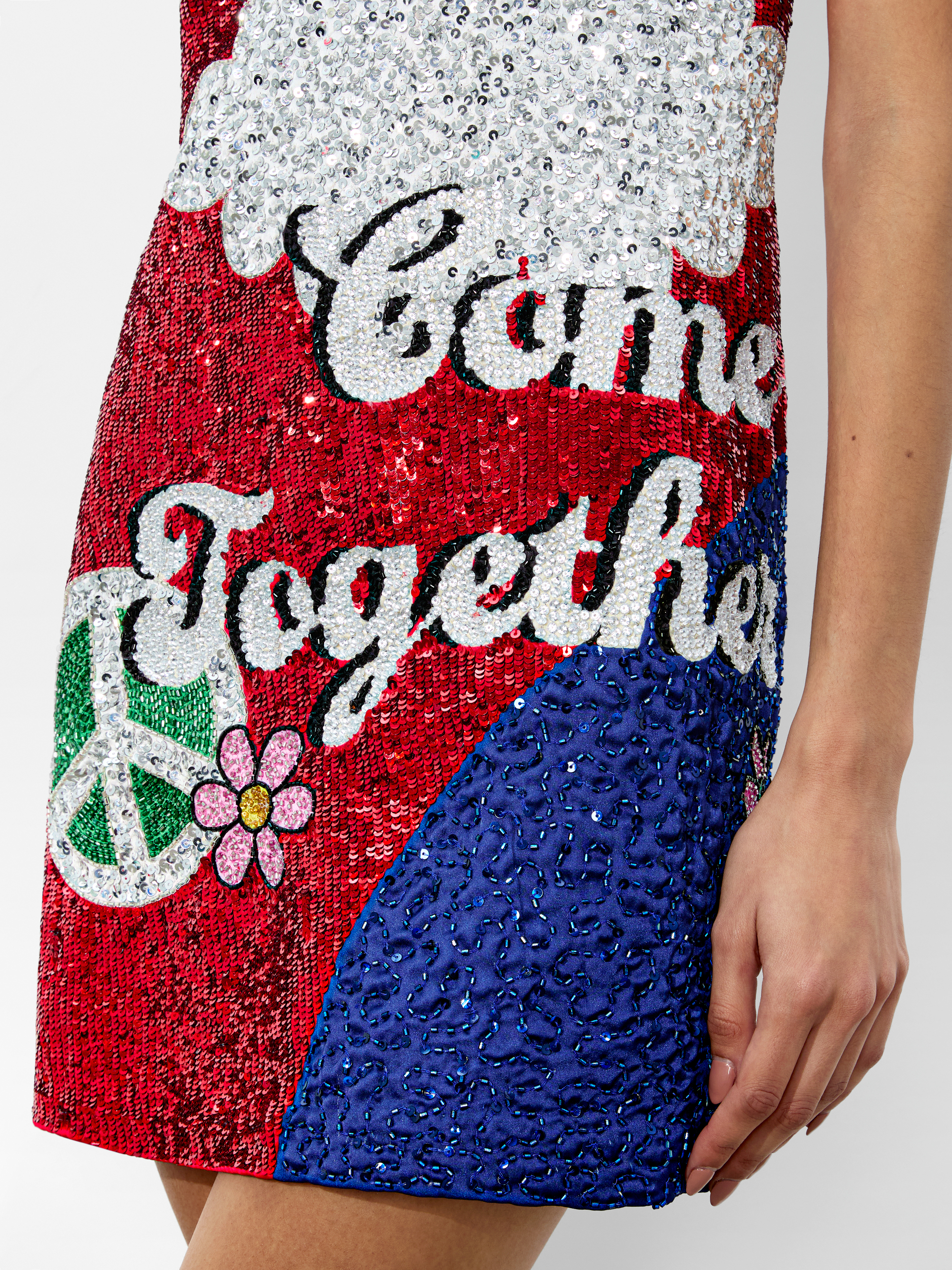 A+o X The Beatles Clyde Shift Dress In Come Together | Alice + Olivia