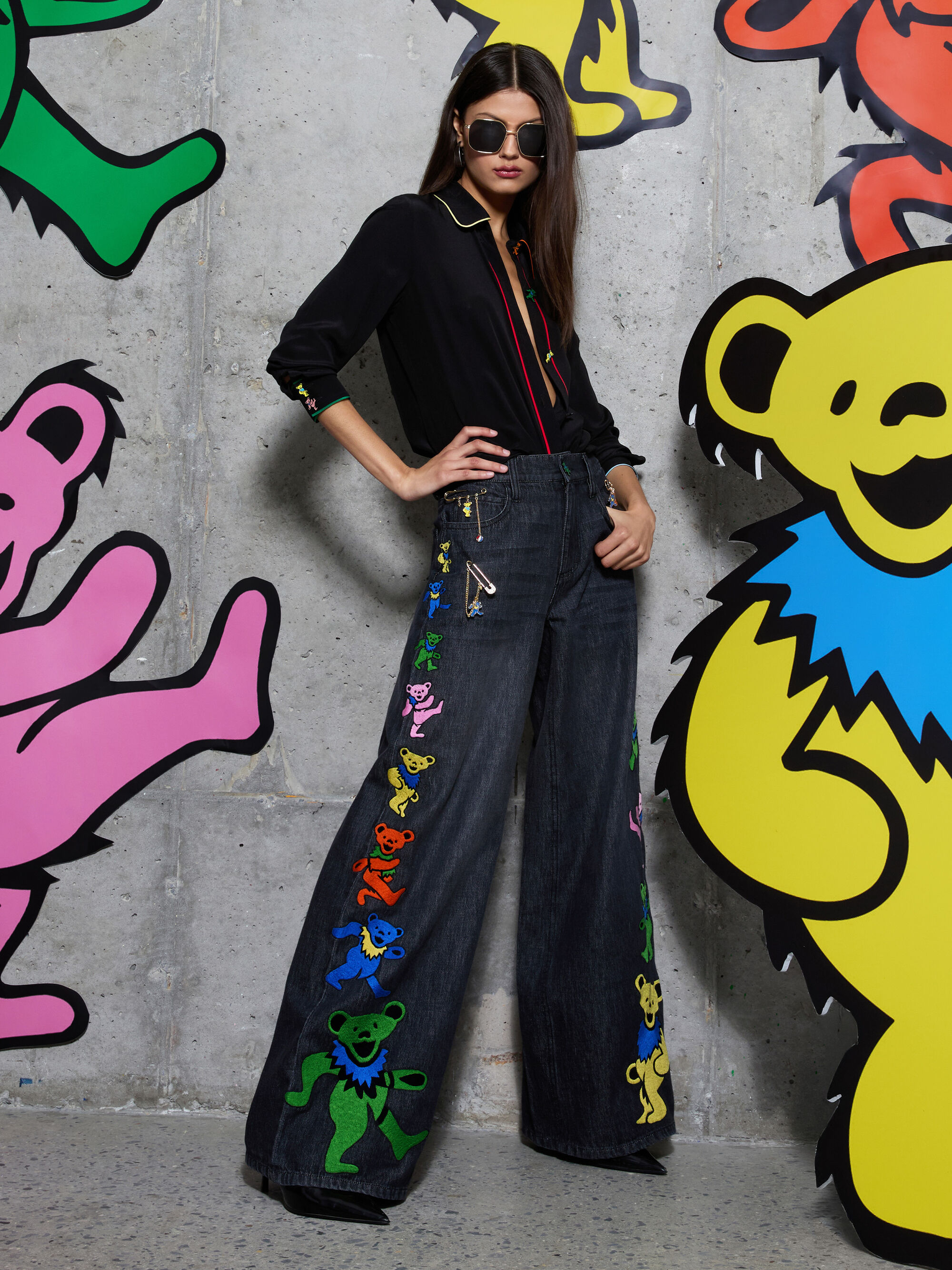 A+O X GRATEFUL DEAD WILLA BLOUSE in BLACK/MULTI | ALICE + OLIVIA