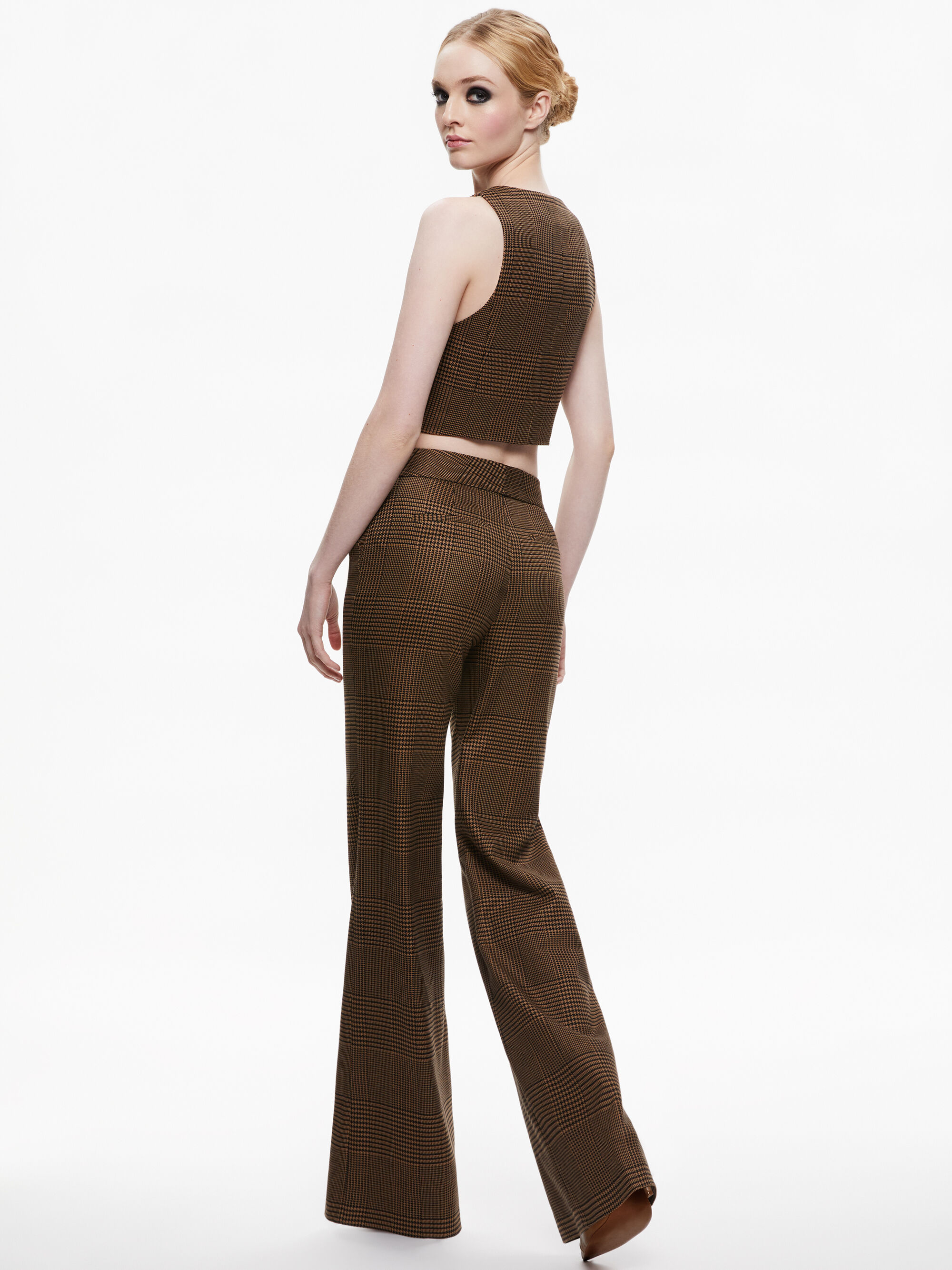 DEANNA HIGH WAISTED BOOTCUT PANT in CAMEL/BLACK | ALICE + OLIVIA