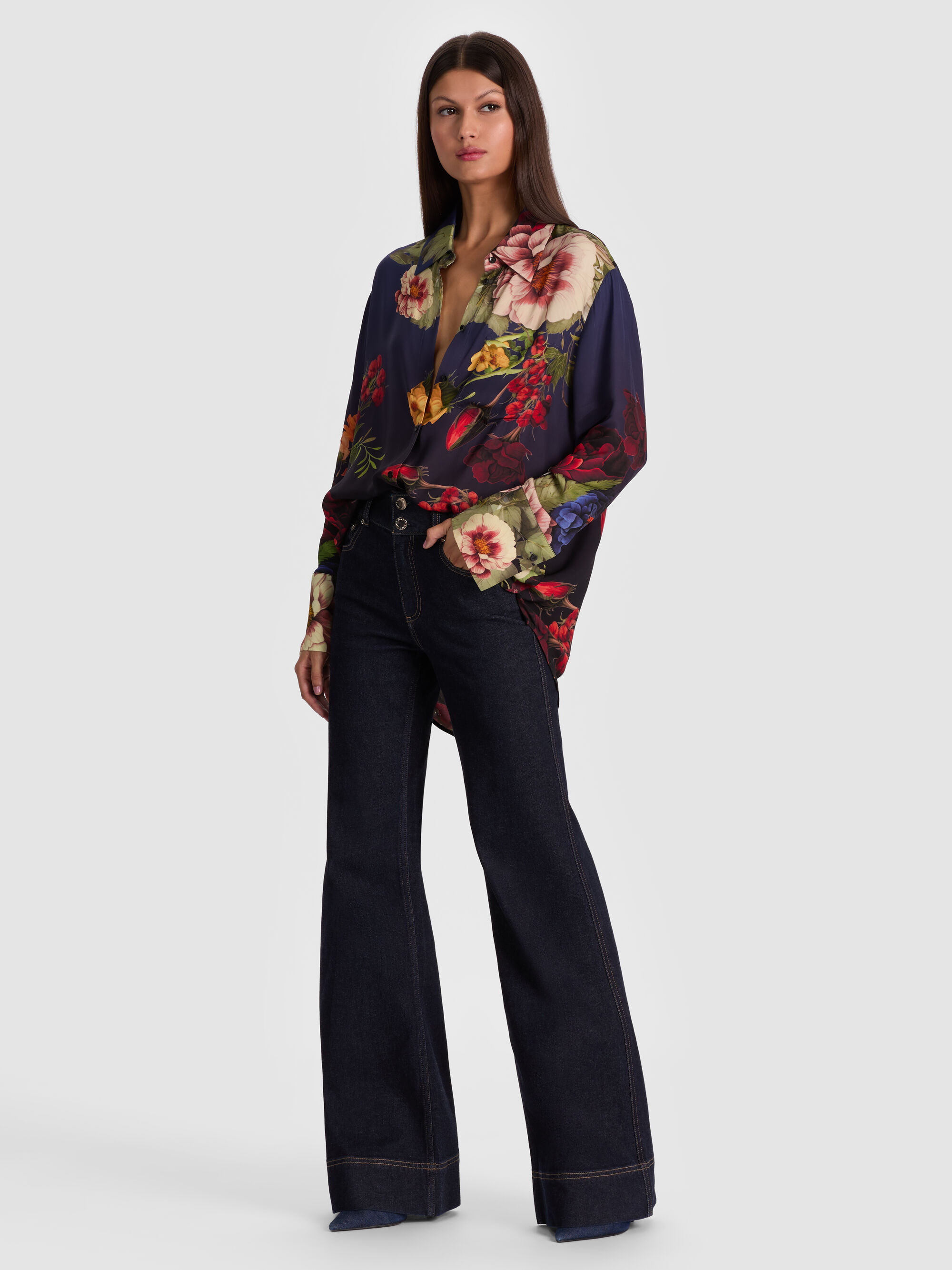 FINELY OVERSIZED BUTTON DOWN in MAGIC GARDEN GRADIENT | ALICE + OLIVIA