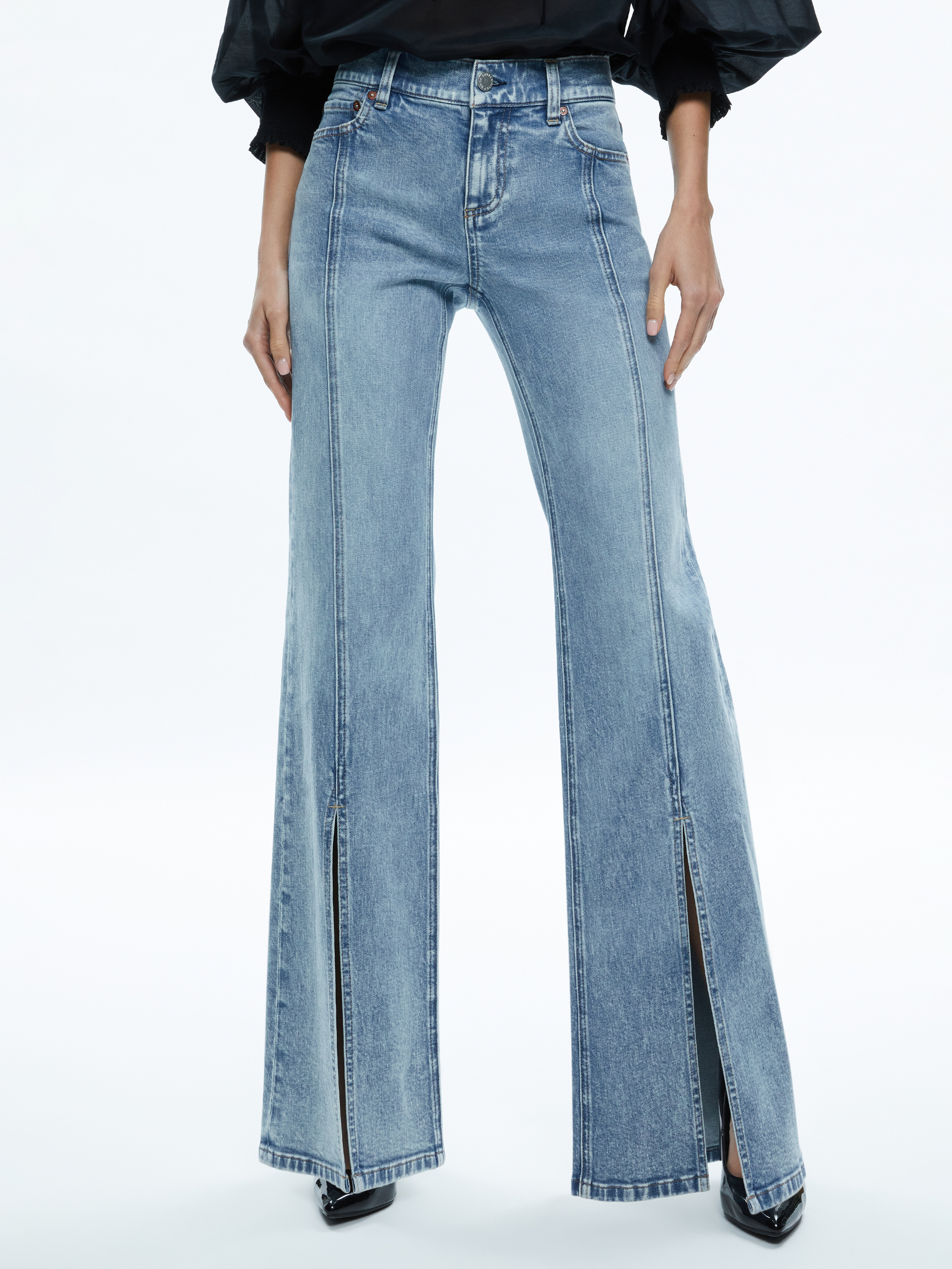 Sedona Low Rise Center Front Slits Flare Jean In Lightning Blue | Alice ...