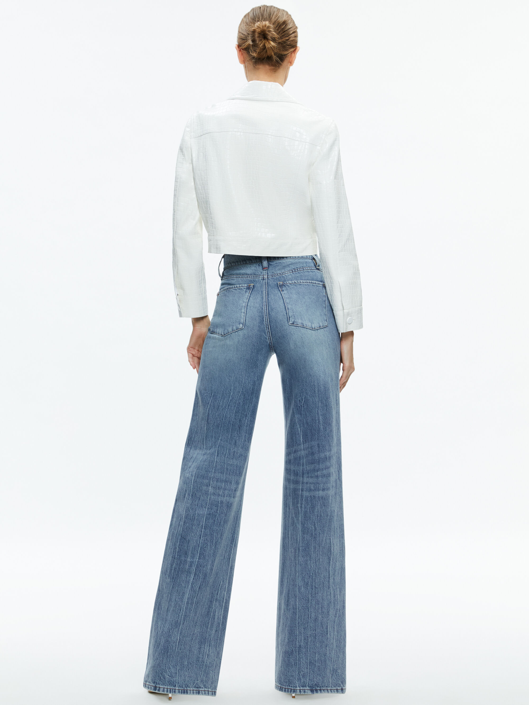 Chloe Vegan Leather Cropped Jacket In White | Alice + Olivia