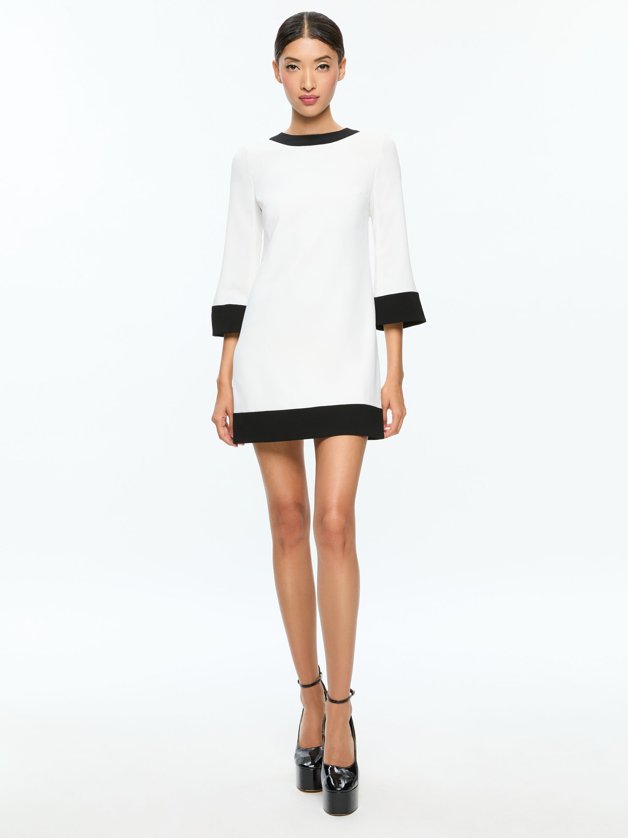 ELEONORA MINI DRESS in OFF WHITE/BLACK | ALICE + OLIVIA