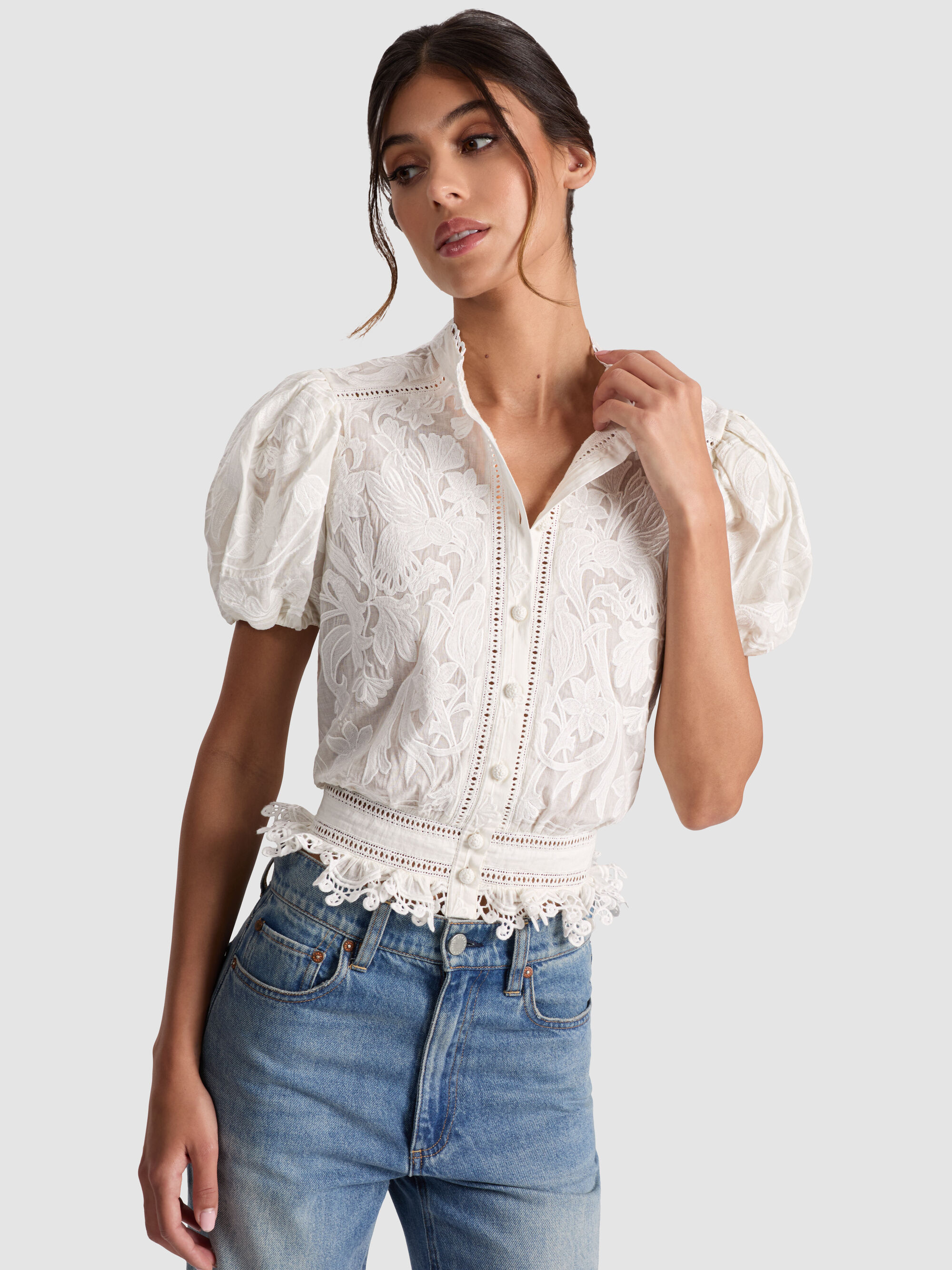 LORYN EMBROIDERED BLOUSE in OFF WHITE | ALICE + OLIVIA