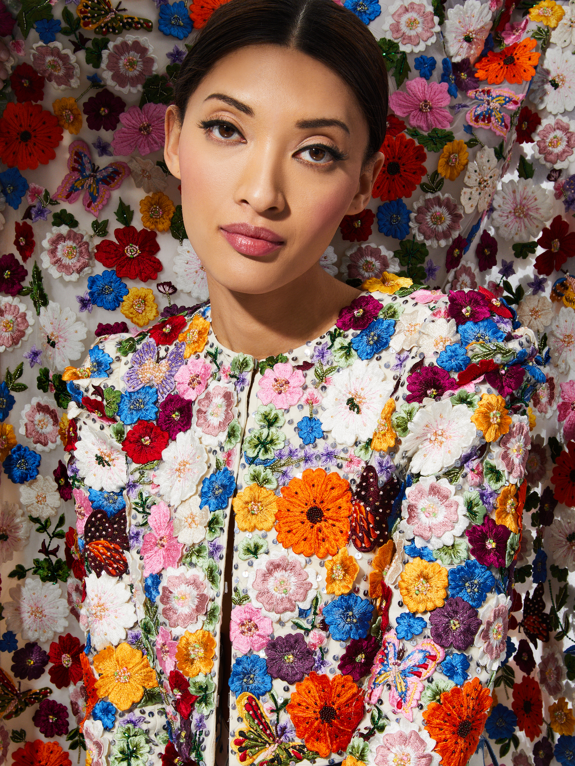 Lorna Cropped Floral Applique Jacket In Cream/multi | Alice + Olivia