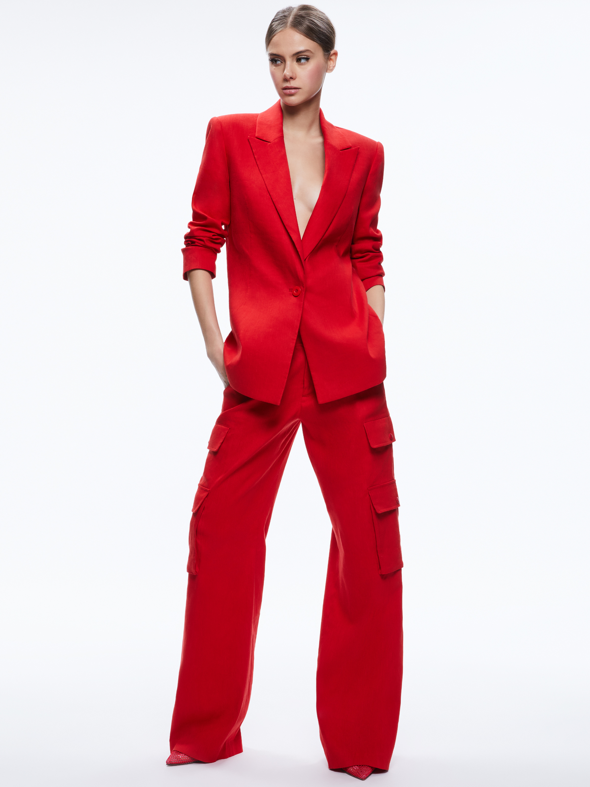 Johanna Boxy Strong Shoulder Blazer In Cinnamon | Alice + Olivia