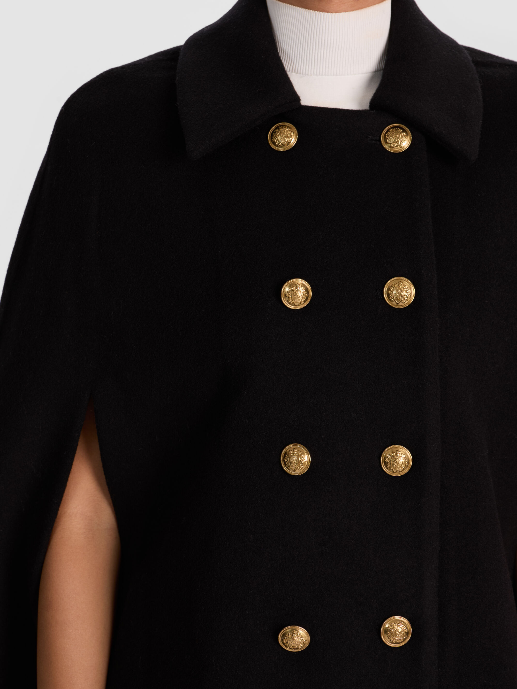 Reynalda Mini Cape In Black | Alice + Olivia