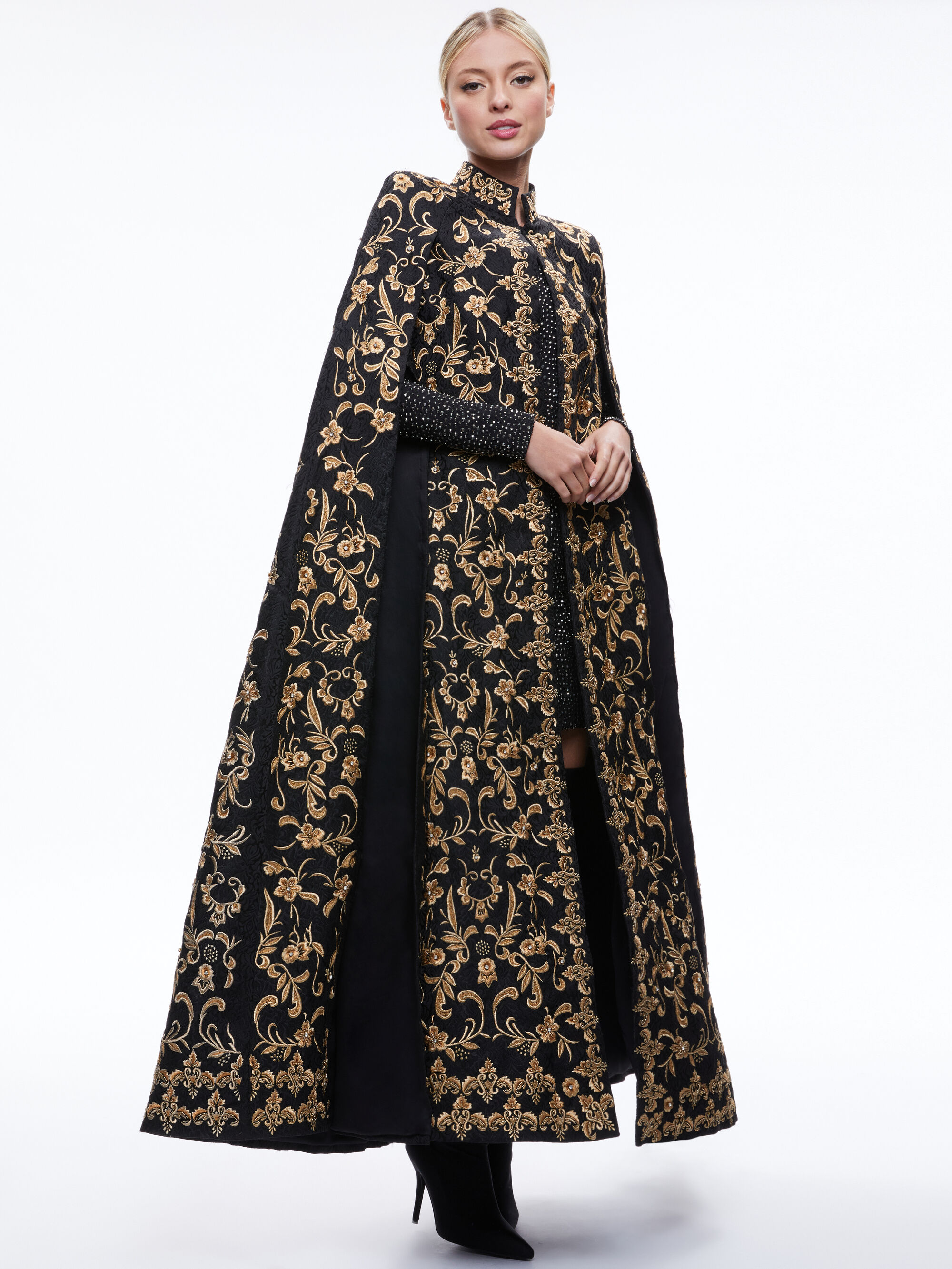 SOILA COLLARED MAXI CAPE in BLACK/BRASS | ALICE + OLIVIA