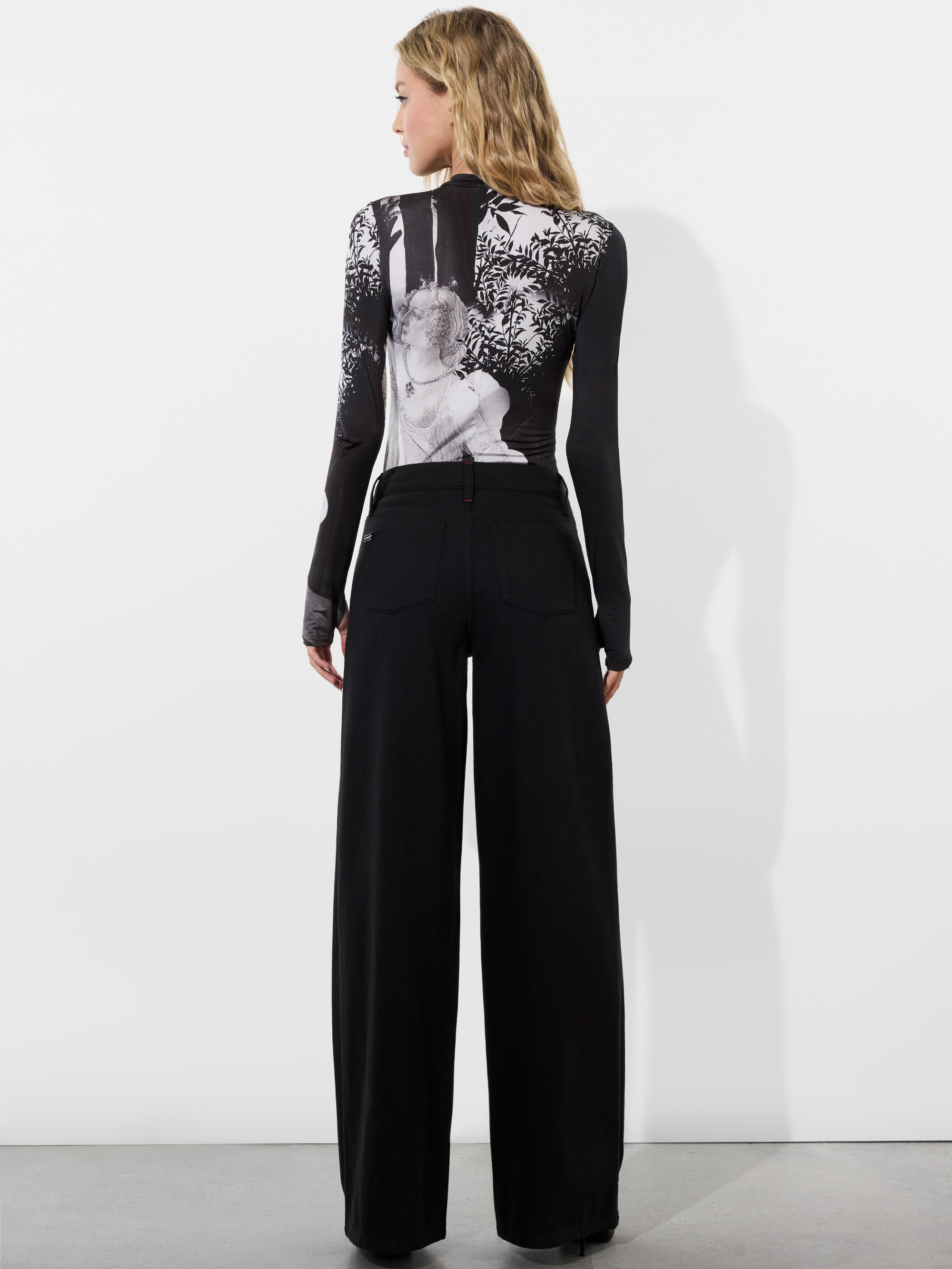 Delaina Mock Neck Top In Renaissance Fresco | Alice + Olivia