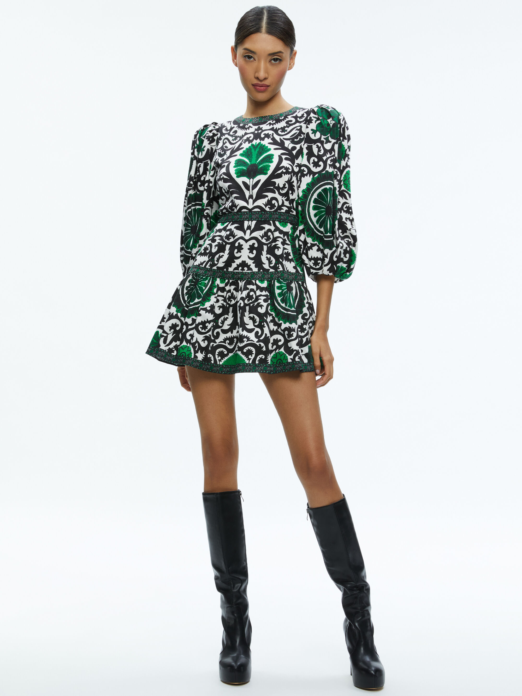 SHAYLA PLEATED SLEEVE TIERED DRESS in MONARCH LIGHT EMERALD MEDIUM ...