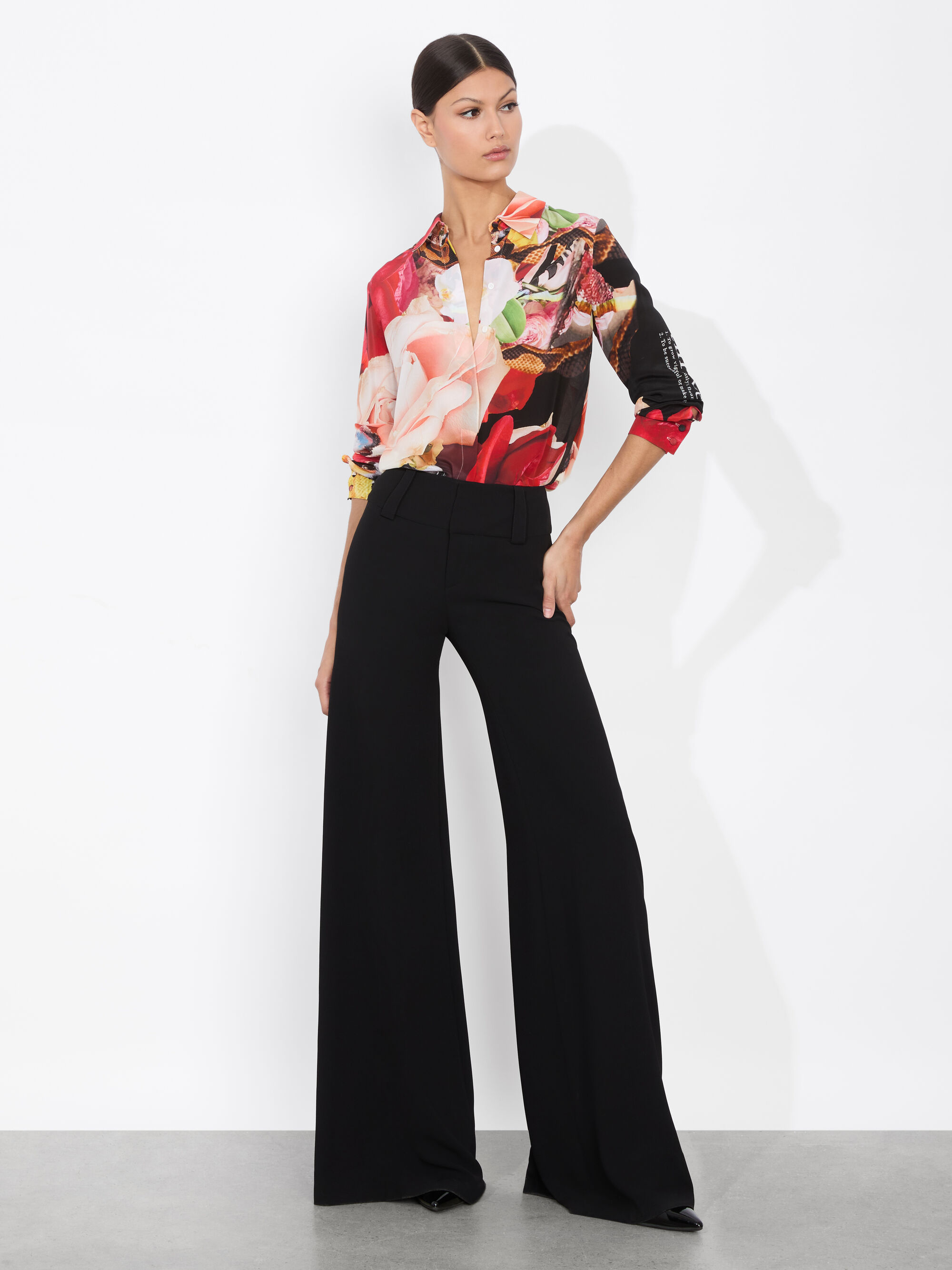 A+O x KELLY DABBAH WILLA PLACKET TOP in THRIVE | ALICE + OLIVIA