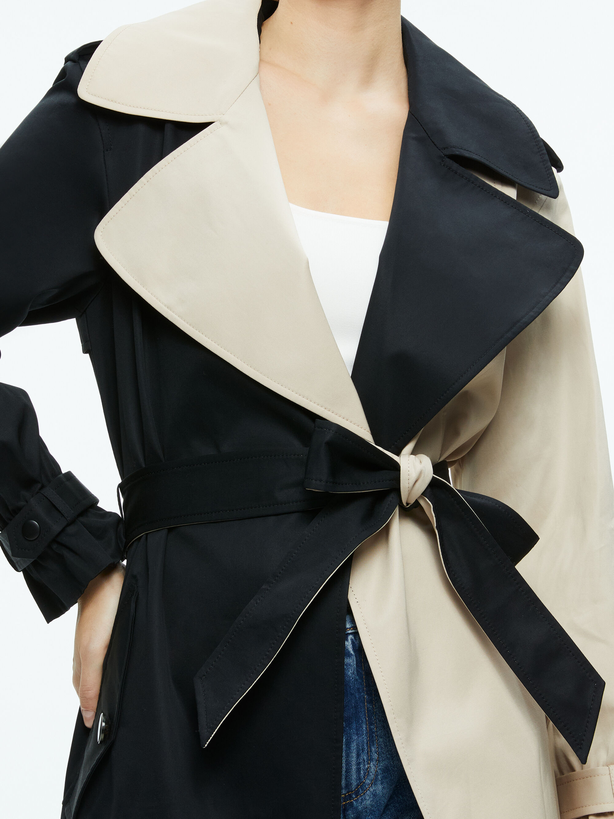 NEVADA TRENCH COAT in BLACK/LATTE | ALICE + OLIVIA