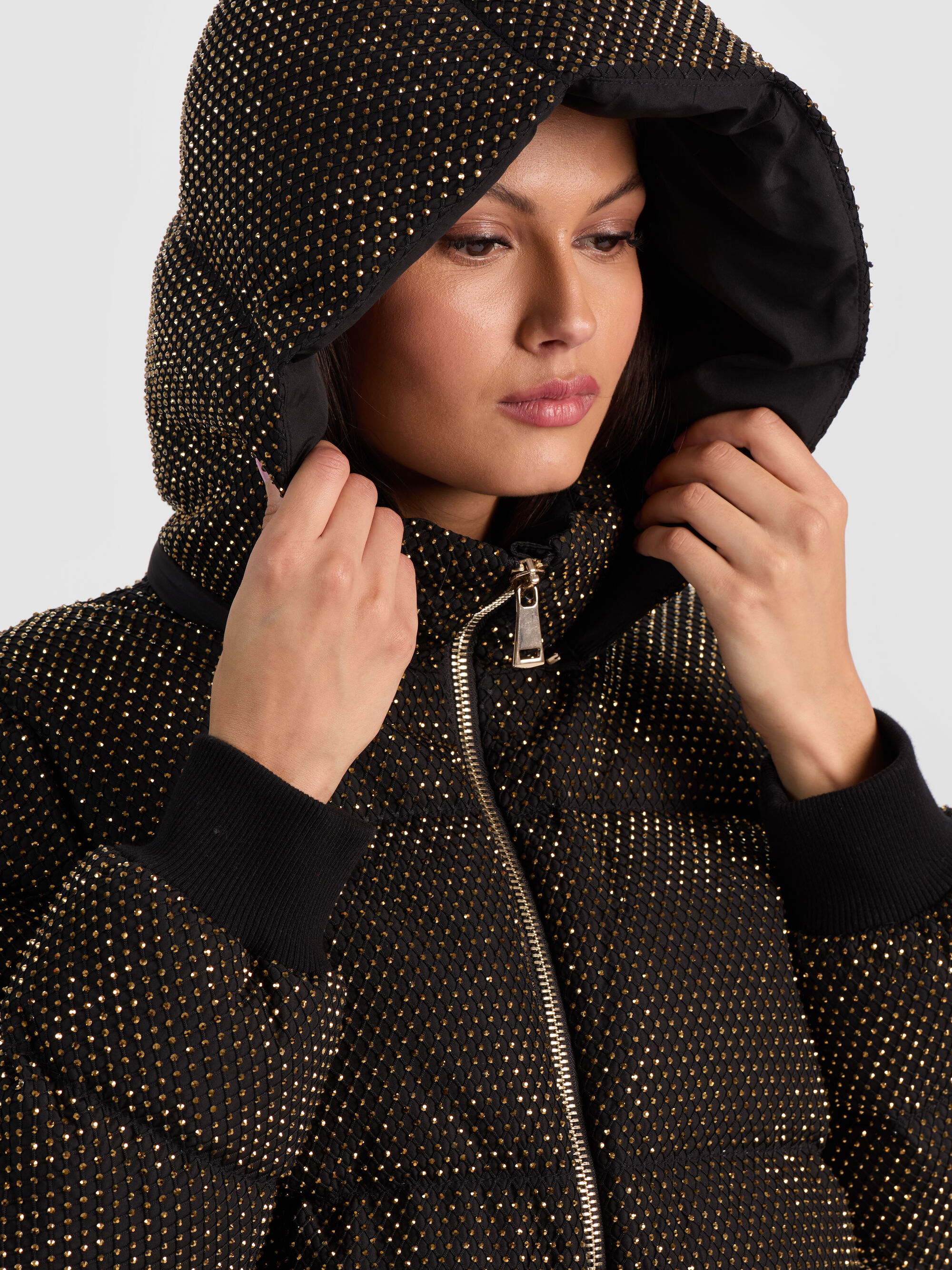 ROBENA EMBELLISHED PUFFER in BLACK/GOLD | ALICE + OLIVIA