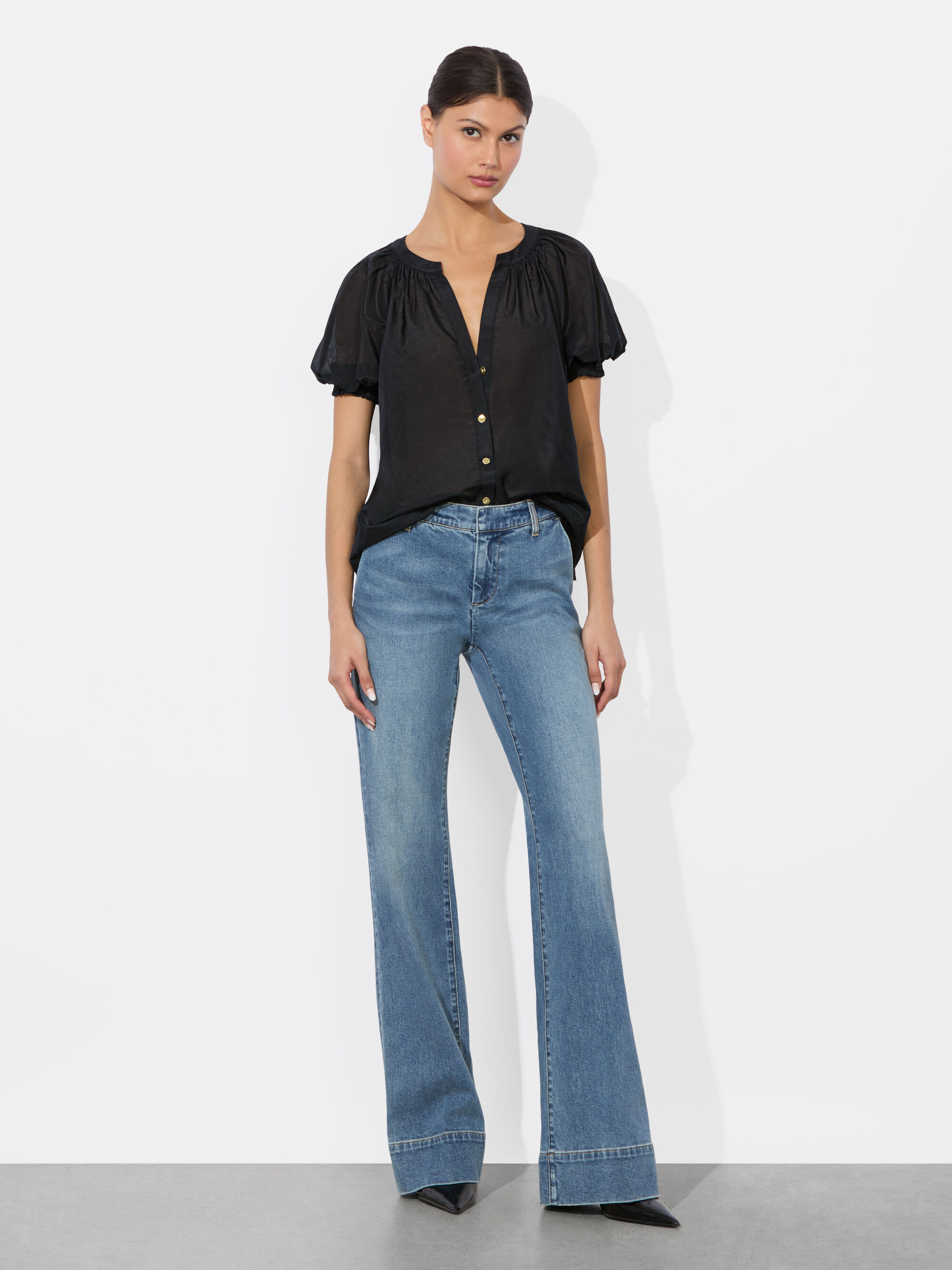 THALIA BUTTON DOWN BLOUSE in BLACK | ALICE + OLIVIA