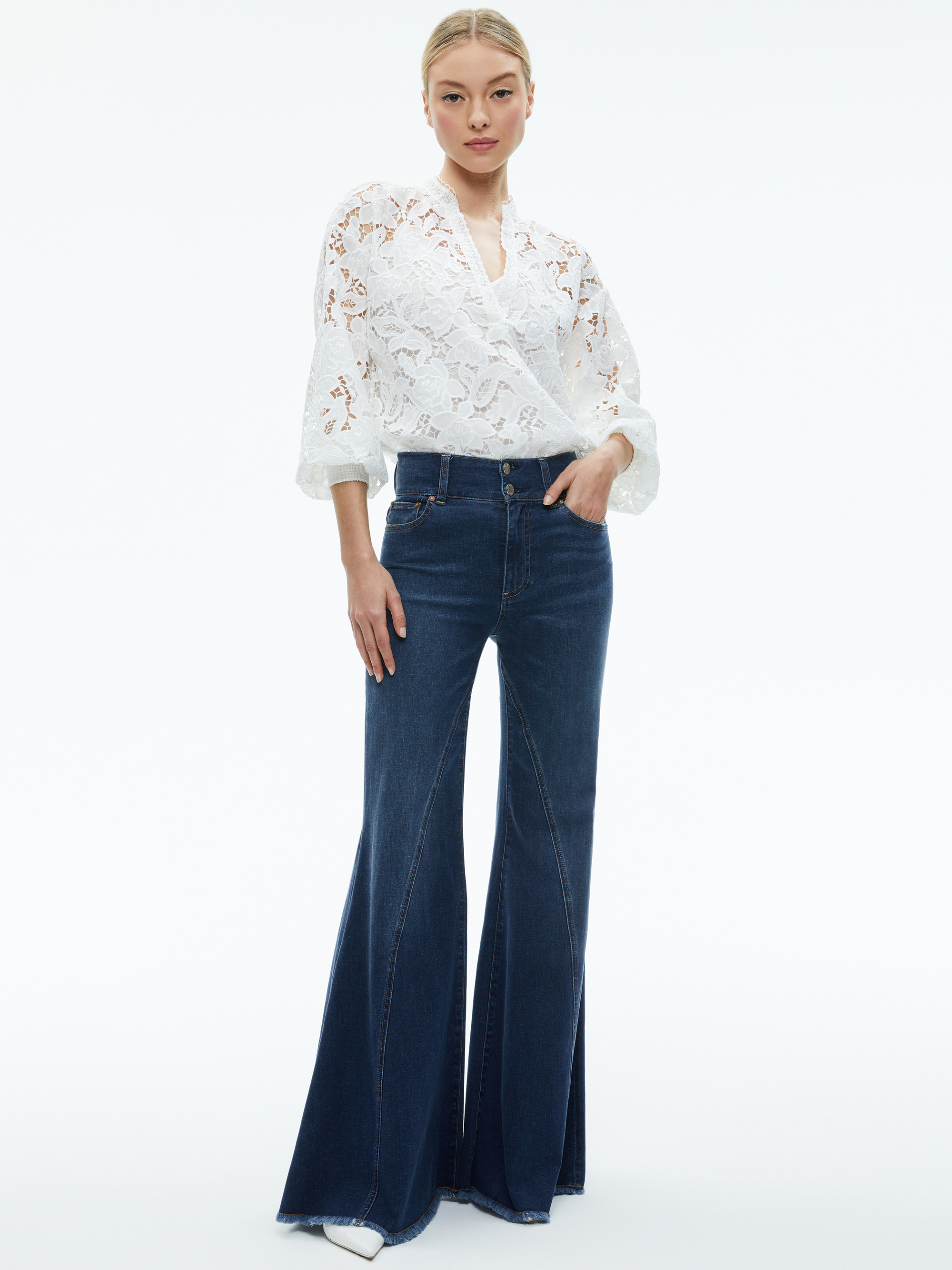 Aislyn Blouse In Off White | Alice + Olivia