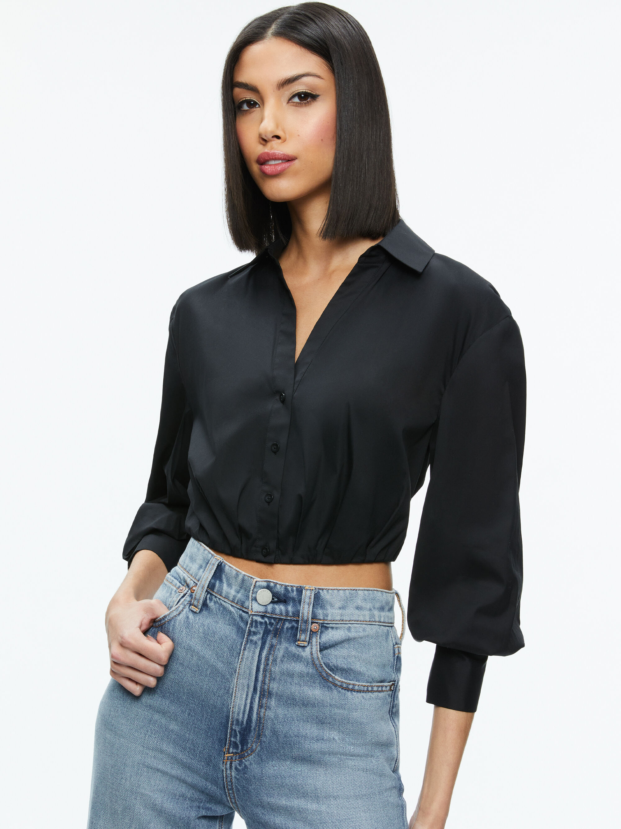 Trudy Cropped Button Down In Black | Alice + Olivia