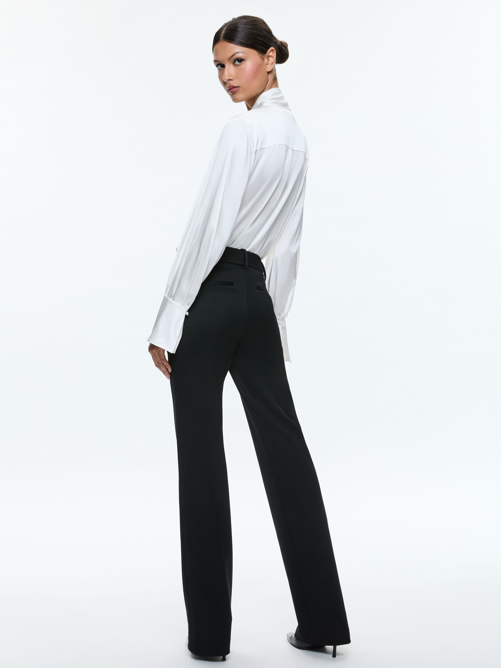 LLOYD BUTTON DOWN in OFF WHITE | ALICE + OLIVIA