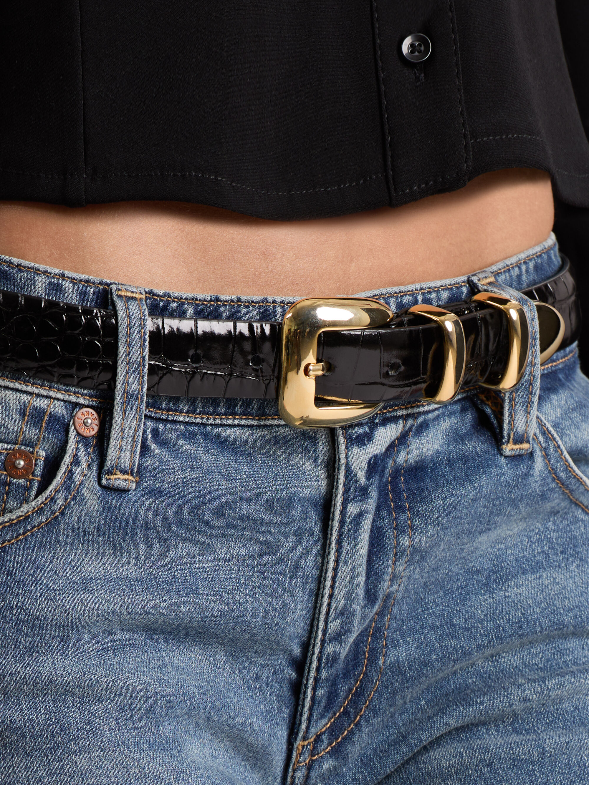 HAYDEN BUCKLE BELT in BLACK/GOLD | ALICE + OLIVIA