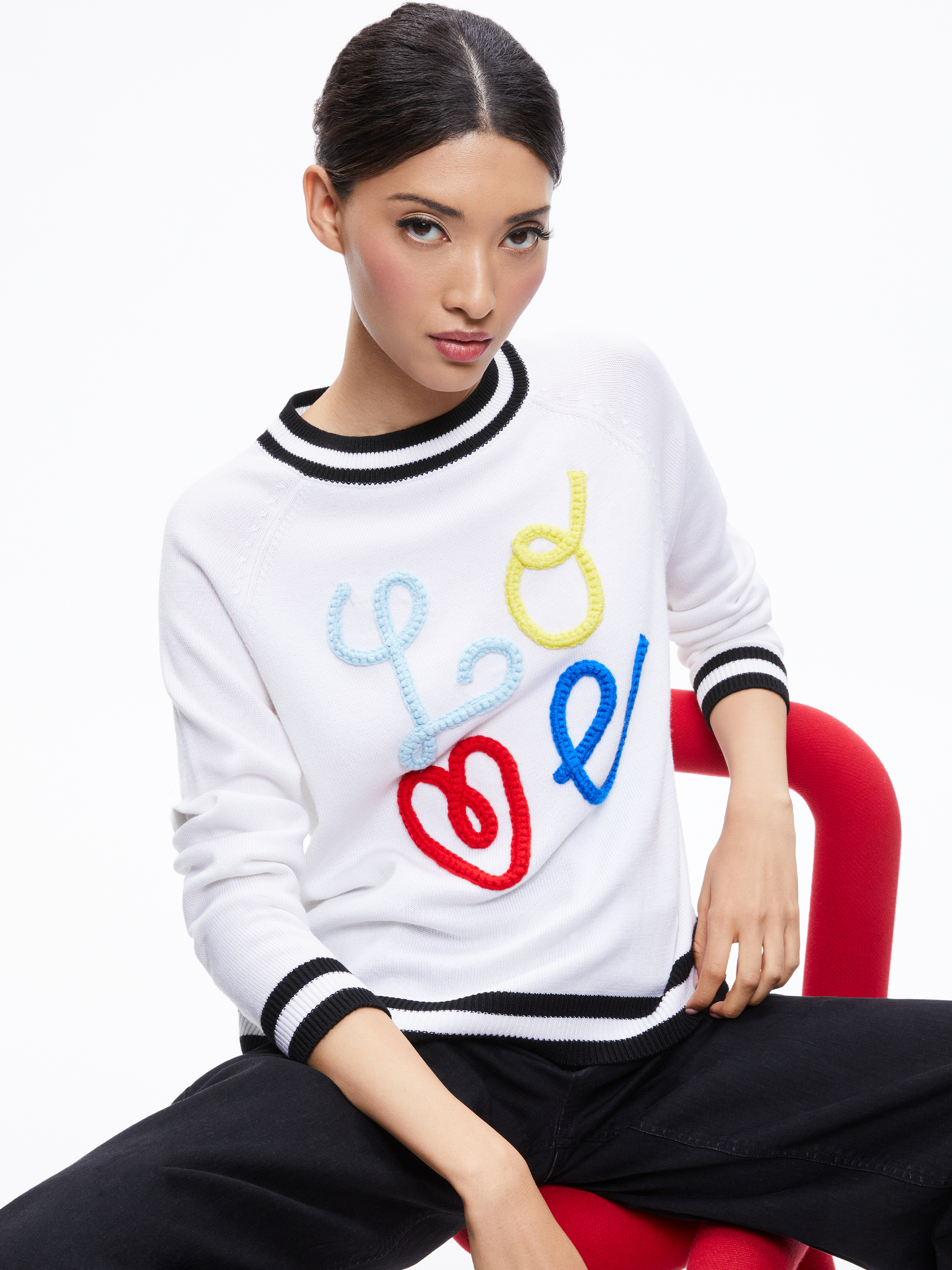 Albina Love Pullover In Soft White/black | Alice + Olivia