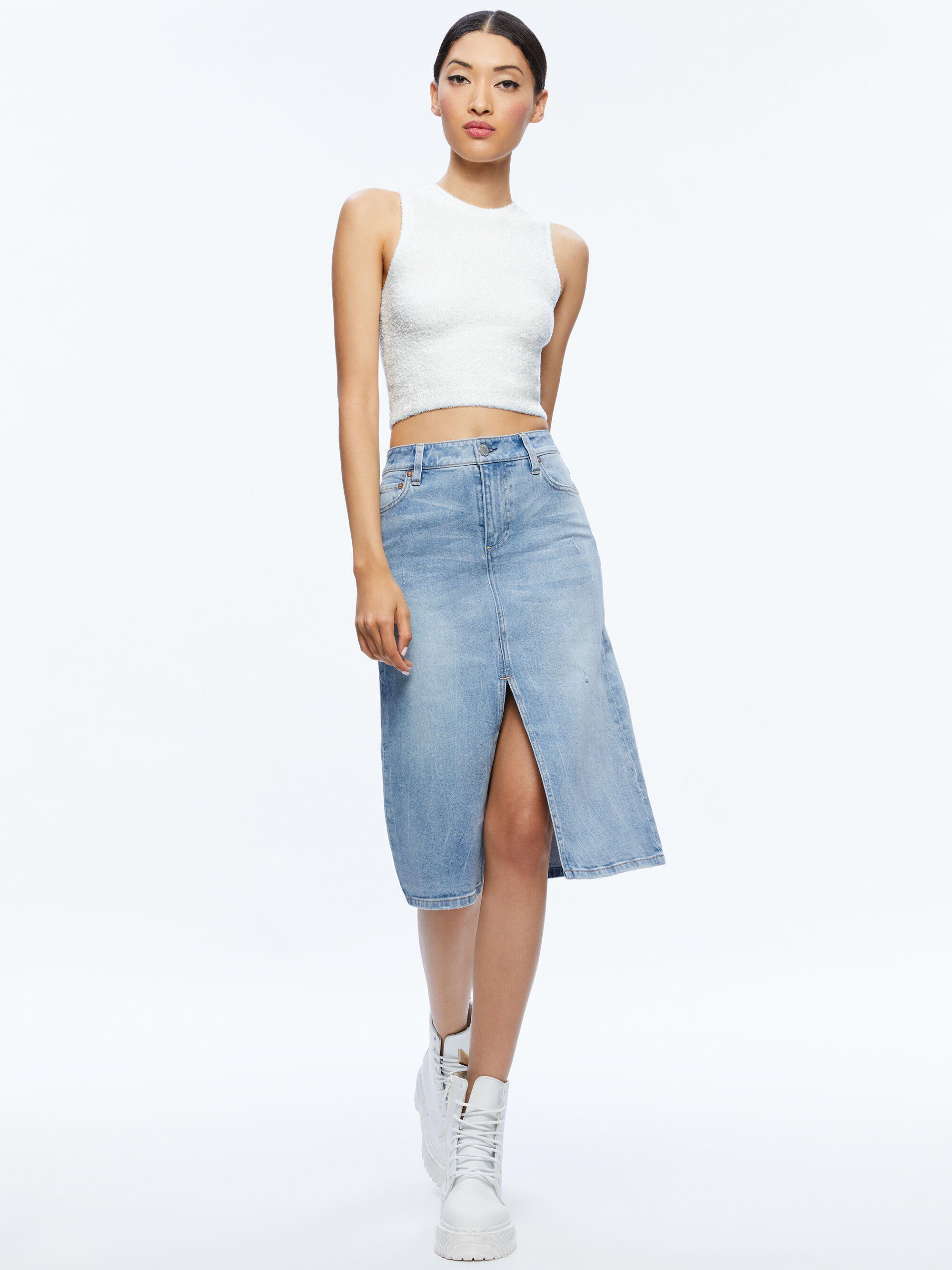AMITY SLEEVELESS CROPPED TANK in SOFT WHITE | ALICE + OLIVIA