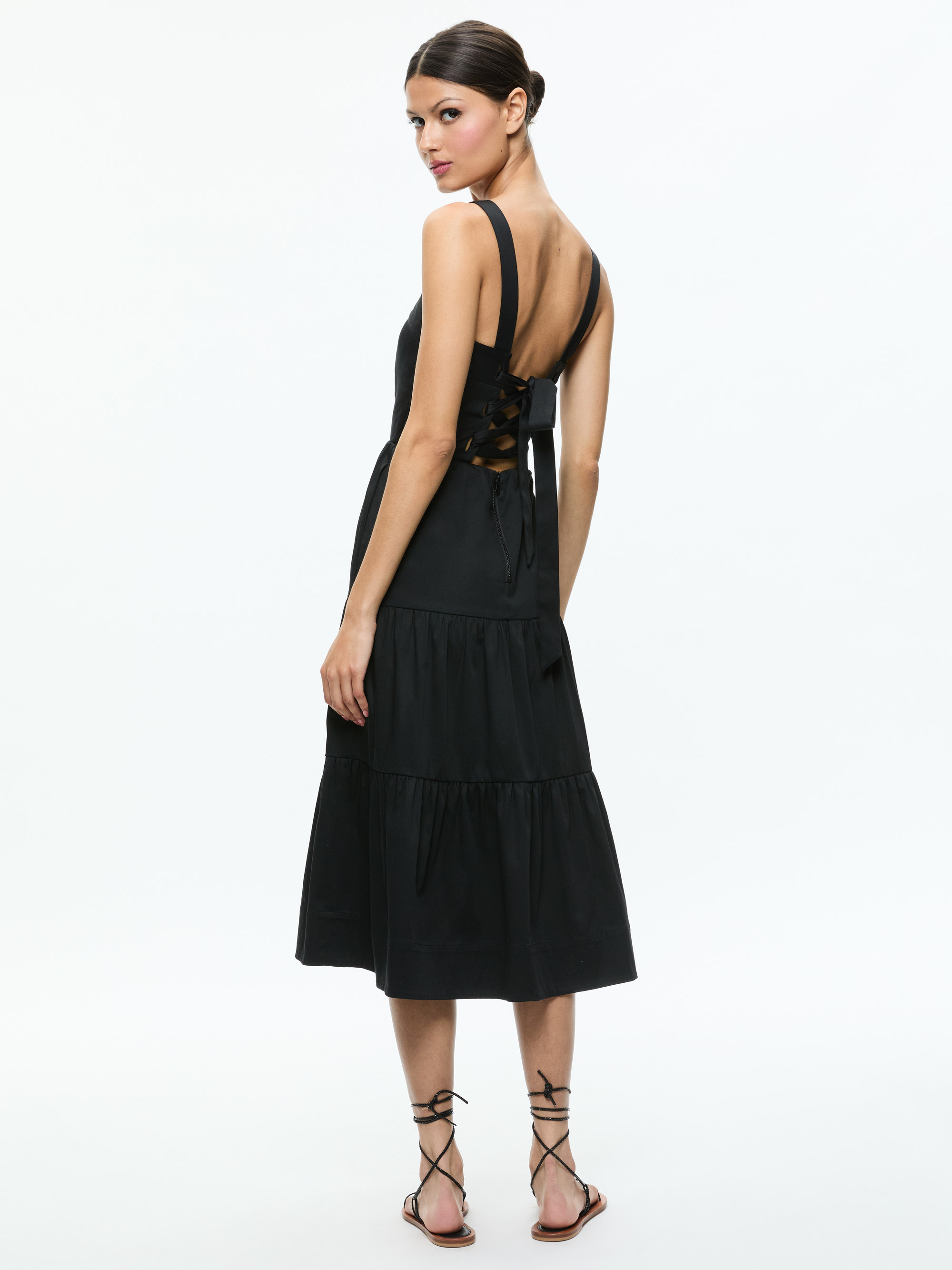 Saige Midi Dress In Black | Alice + Olivia