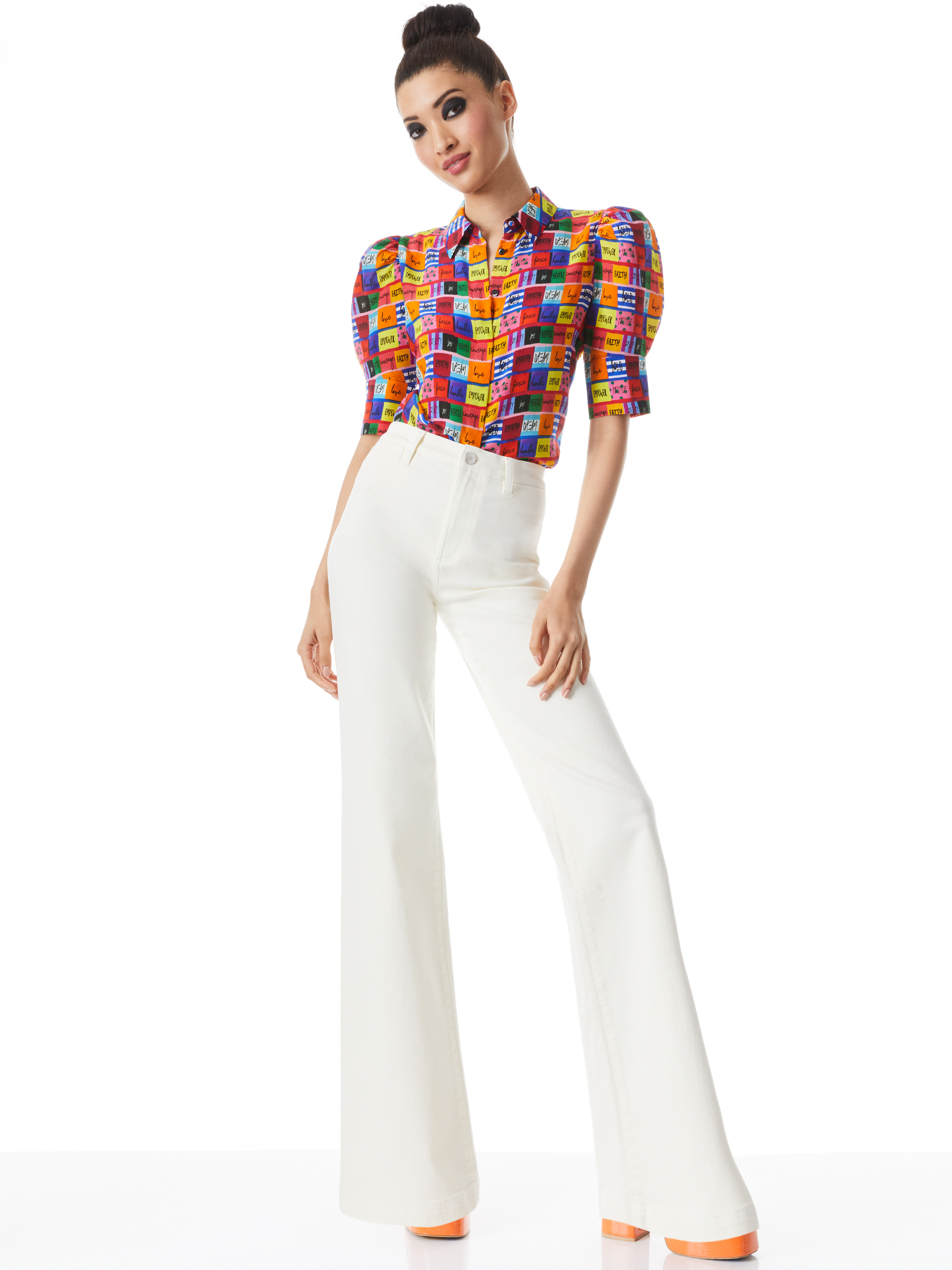 Willa Scrunched Puff Sleeve Placket Top In Love Patch | Alice + Olivia