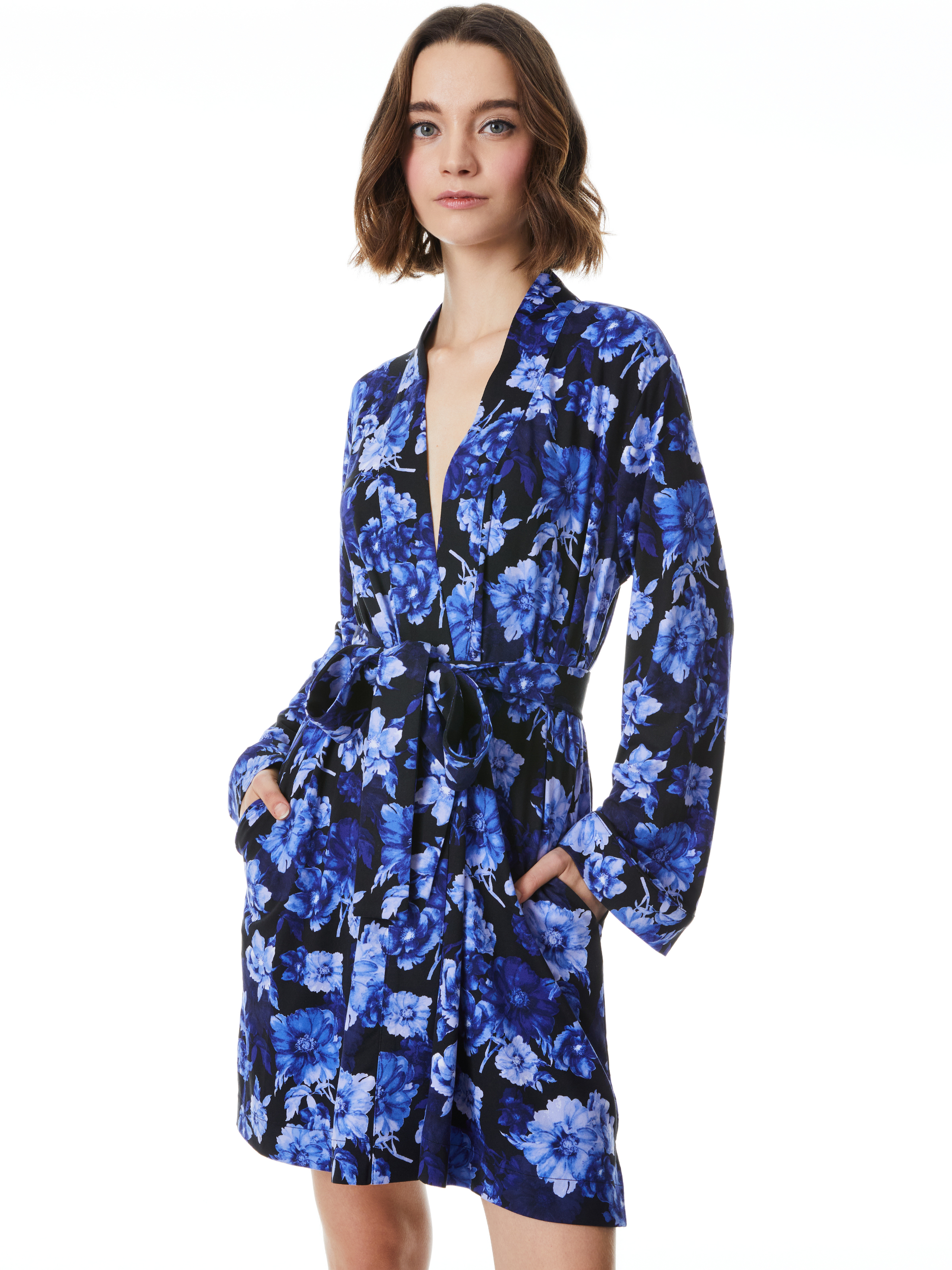 A+o X Masongrey Meadow Robe In Dream Floral Royalty | Alice And Olivia
