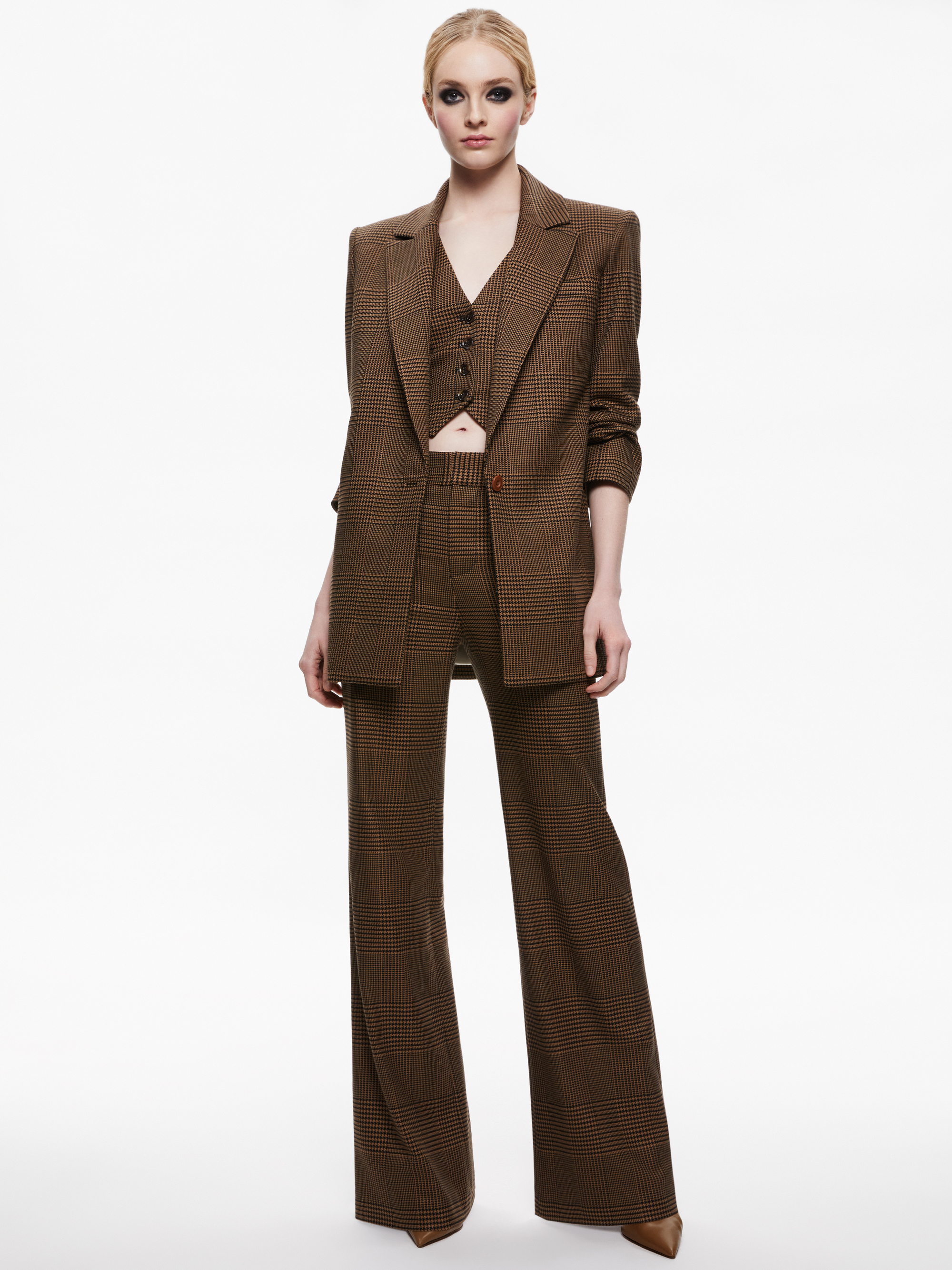 Colley Notch Collar Blazer In Camel/black | Alice + Olivia