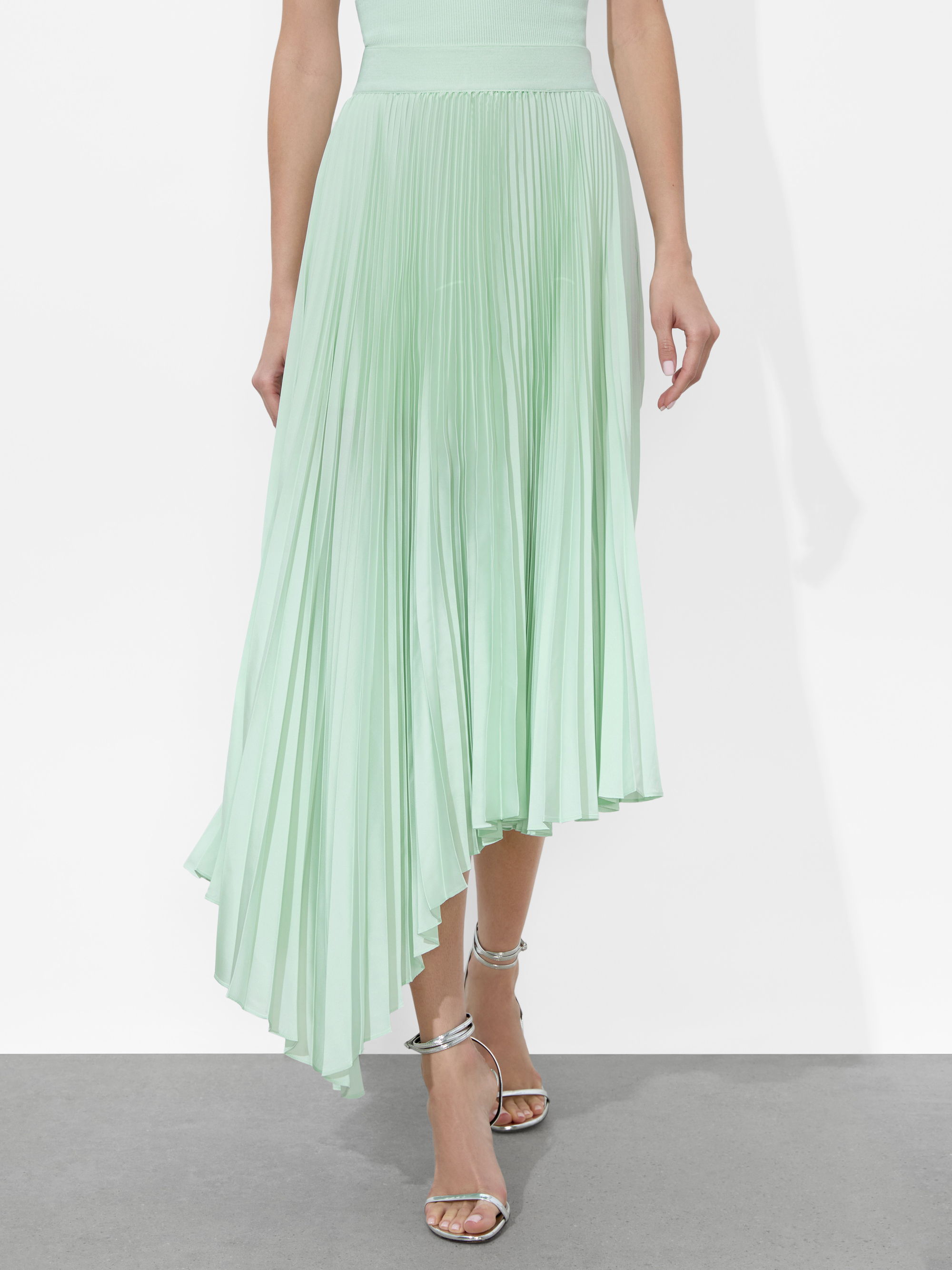 Jenara Pleated Midi Skirt In Sea Spray | Alice + Olivia