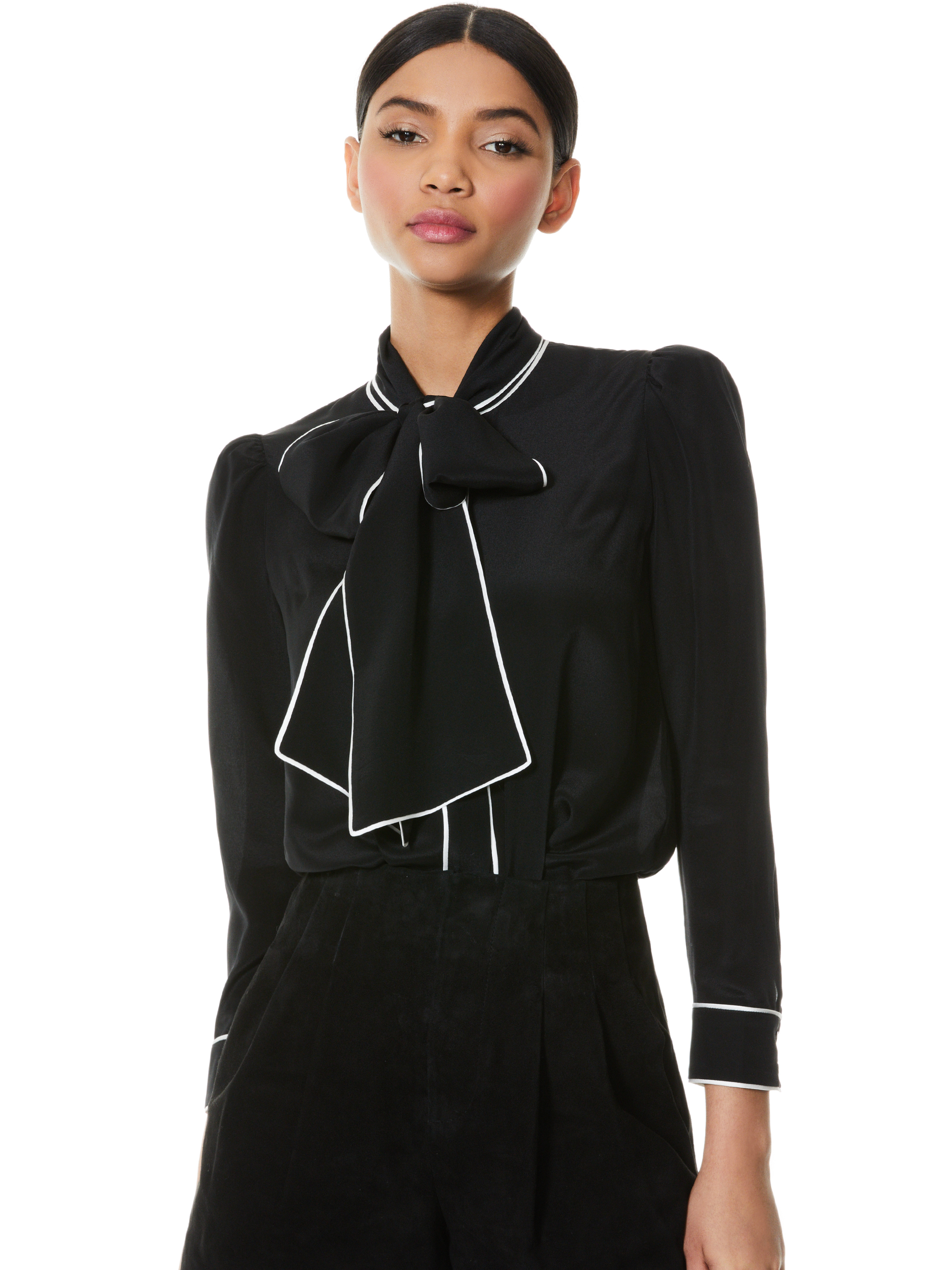 Jeannie Bow Collar Button Down In Black/off White | Alice + Olivia